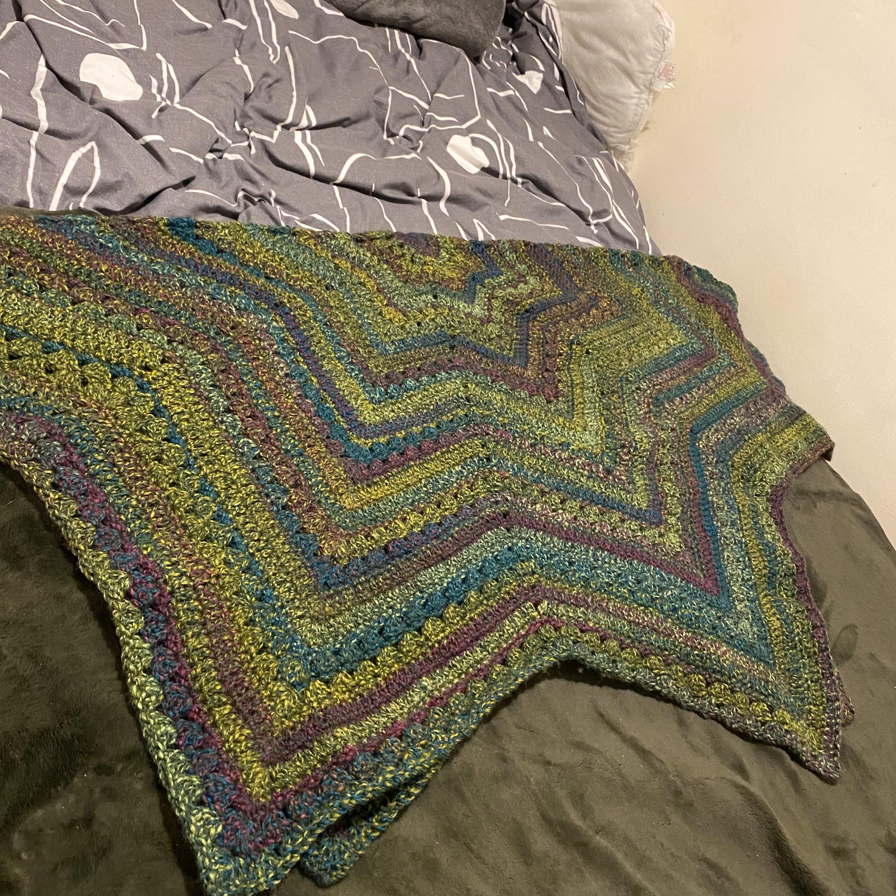 Finally finished my first blanket! | Scrolller