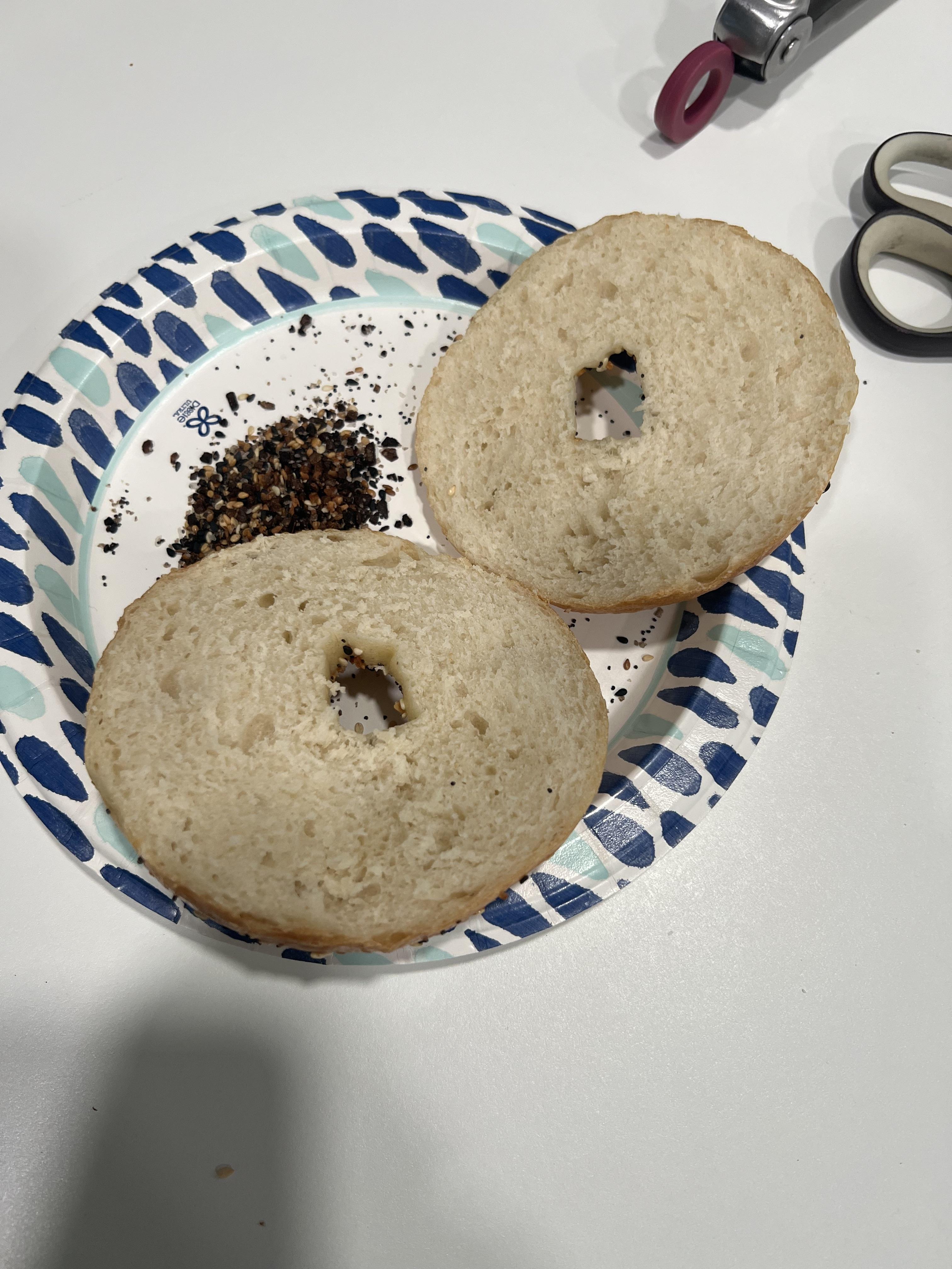 Tried bagels for the first time. SUPER tasty but too soft in the middle. I need to find a recipe ...