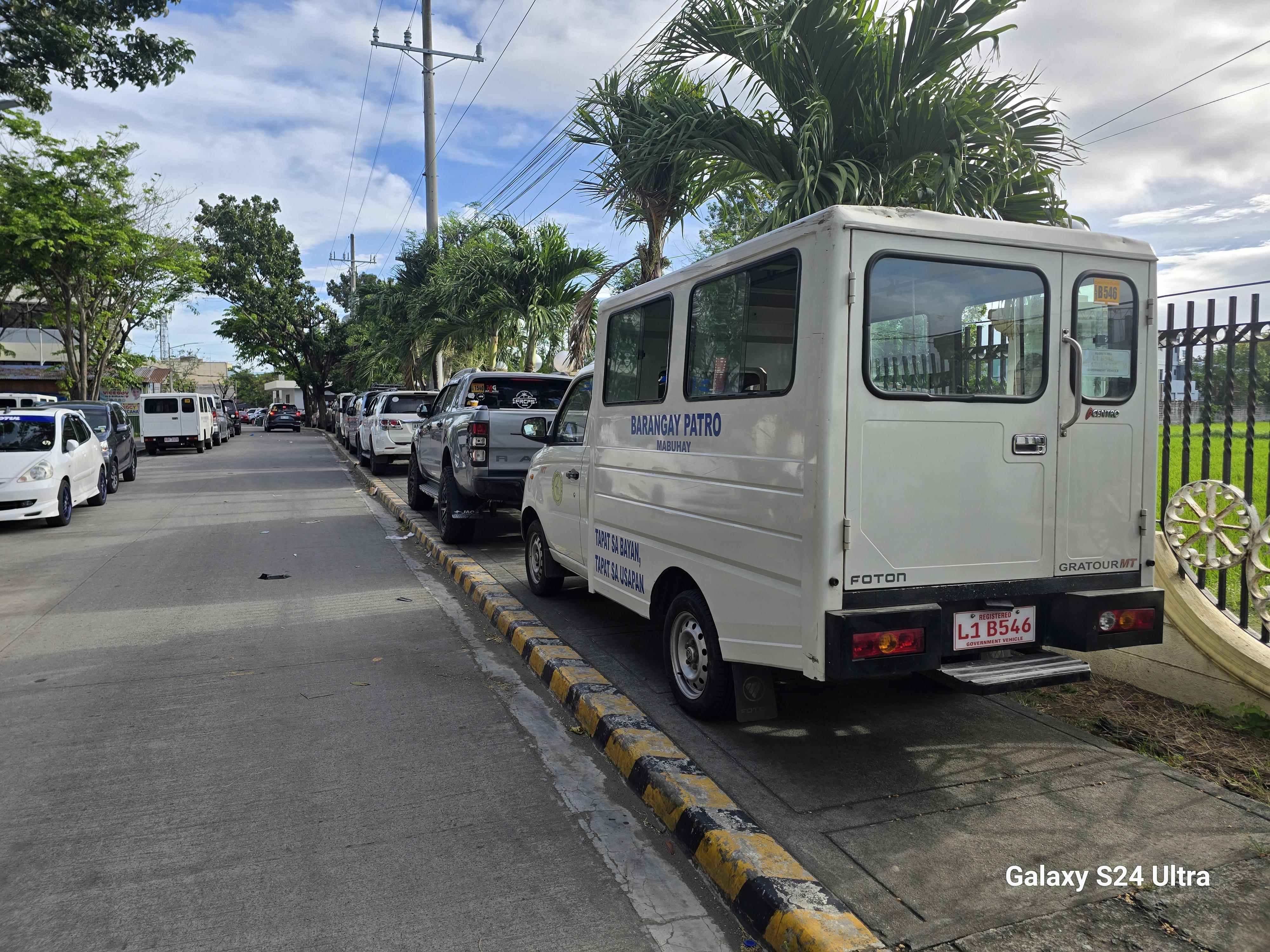 Sidewalk turned Car Parking | Scrolller