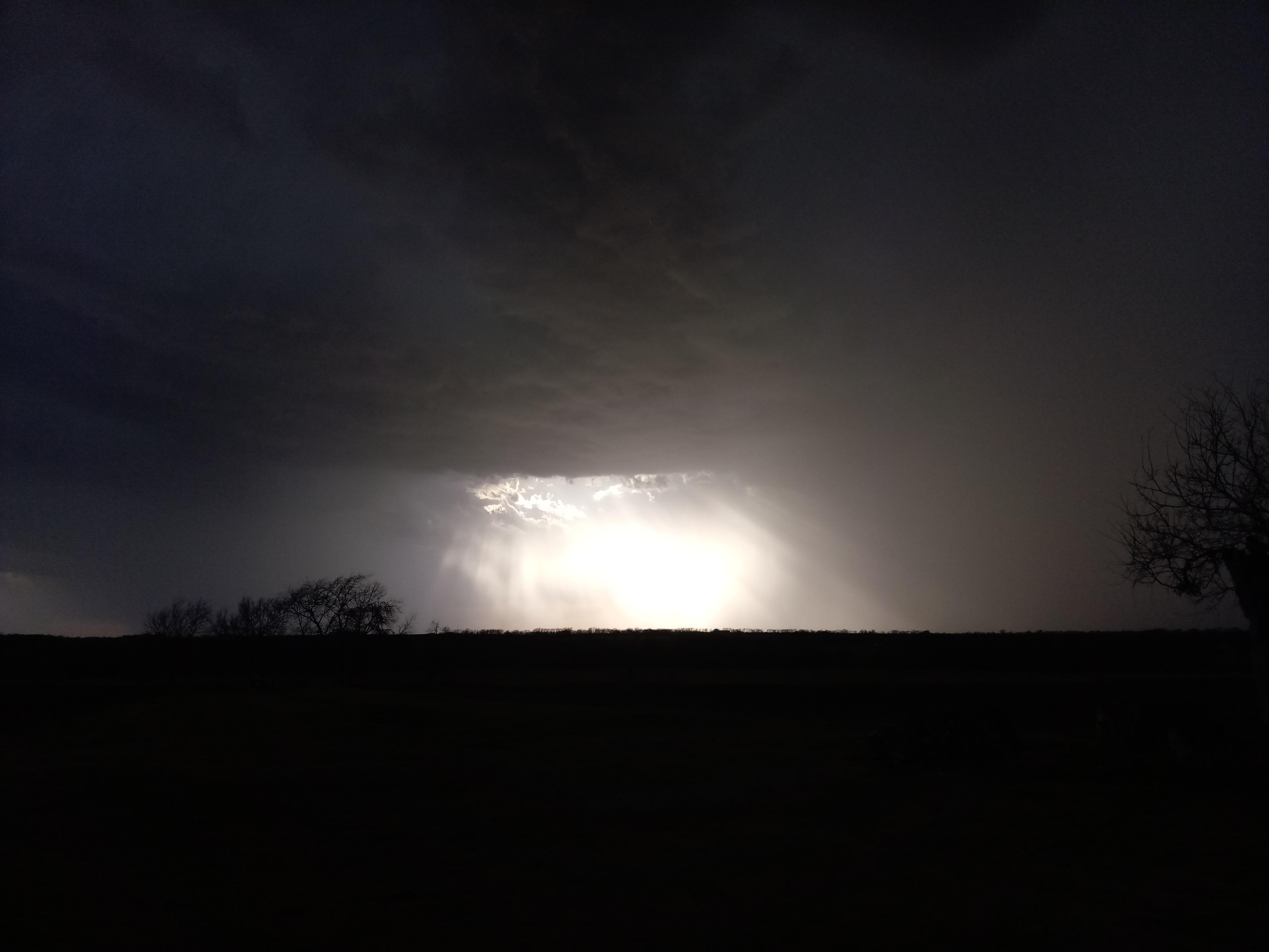 Thunderstorm rolling into central texas | Scrolller