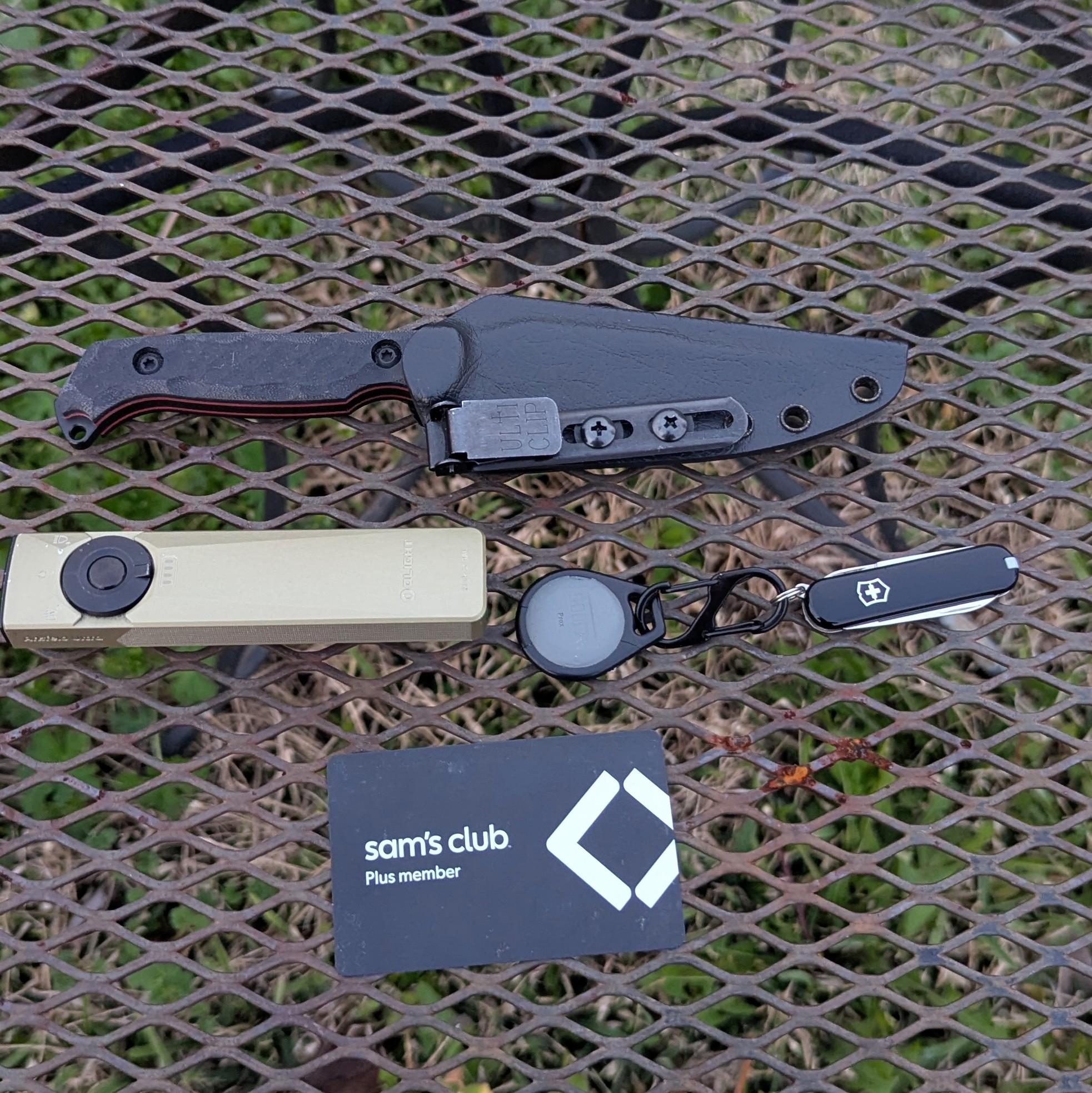 Average Sam's Club/Walmart enjoyer loadout. | Scrolller