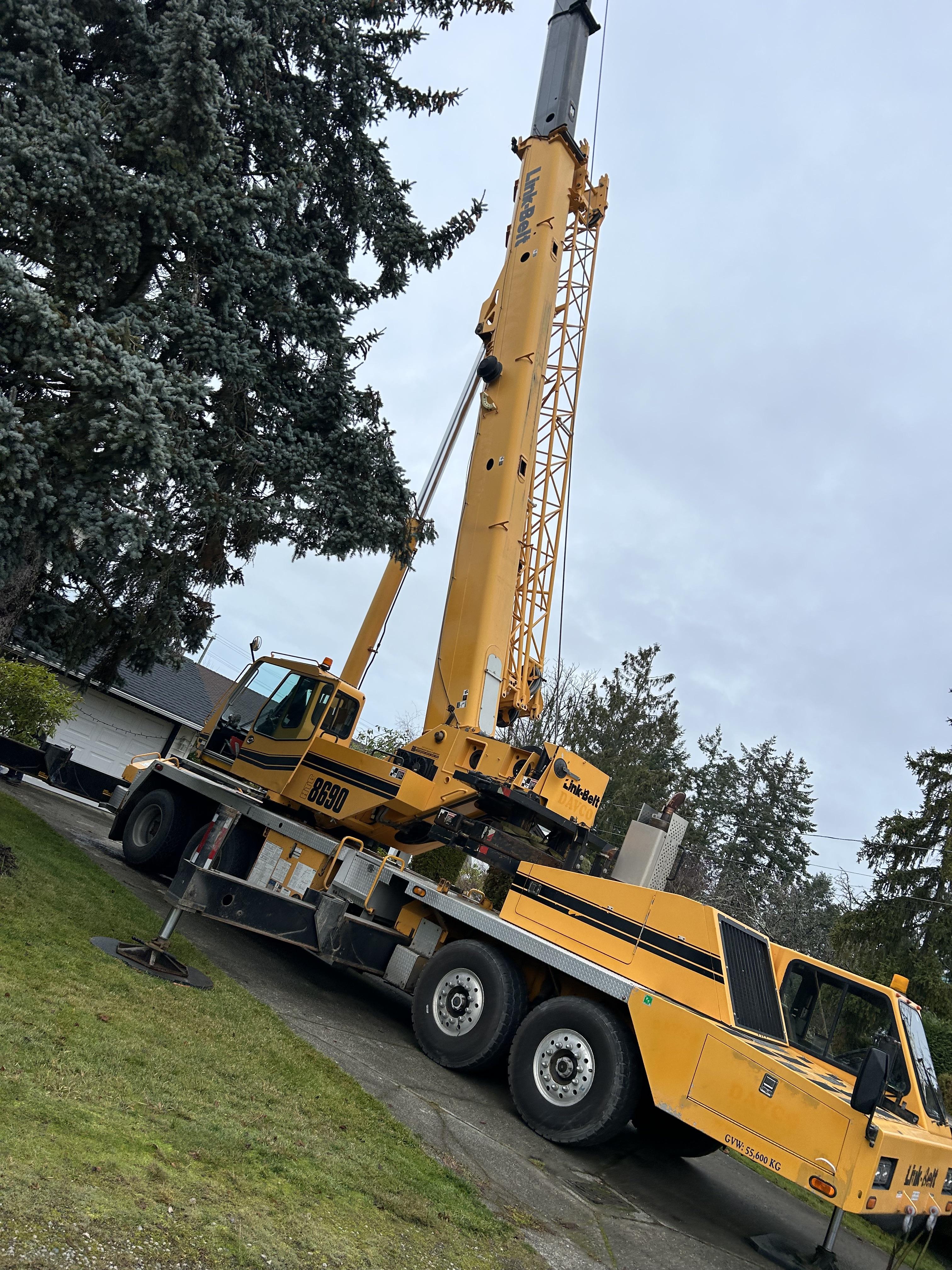 Photoshop my crane | Scrolller