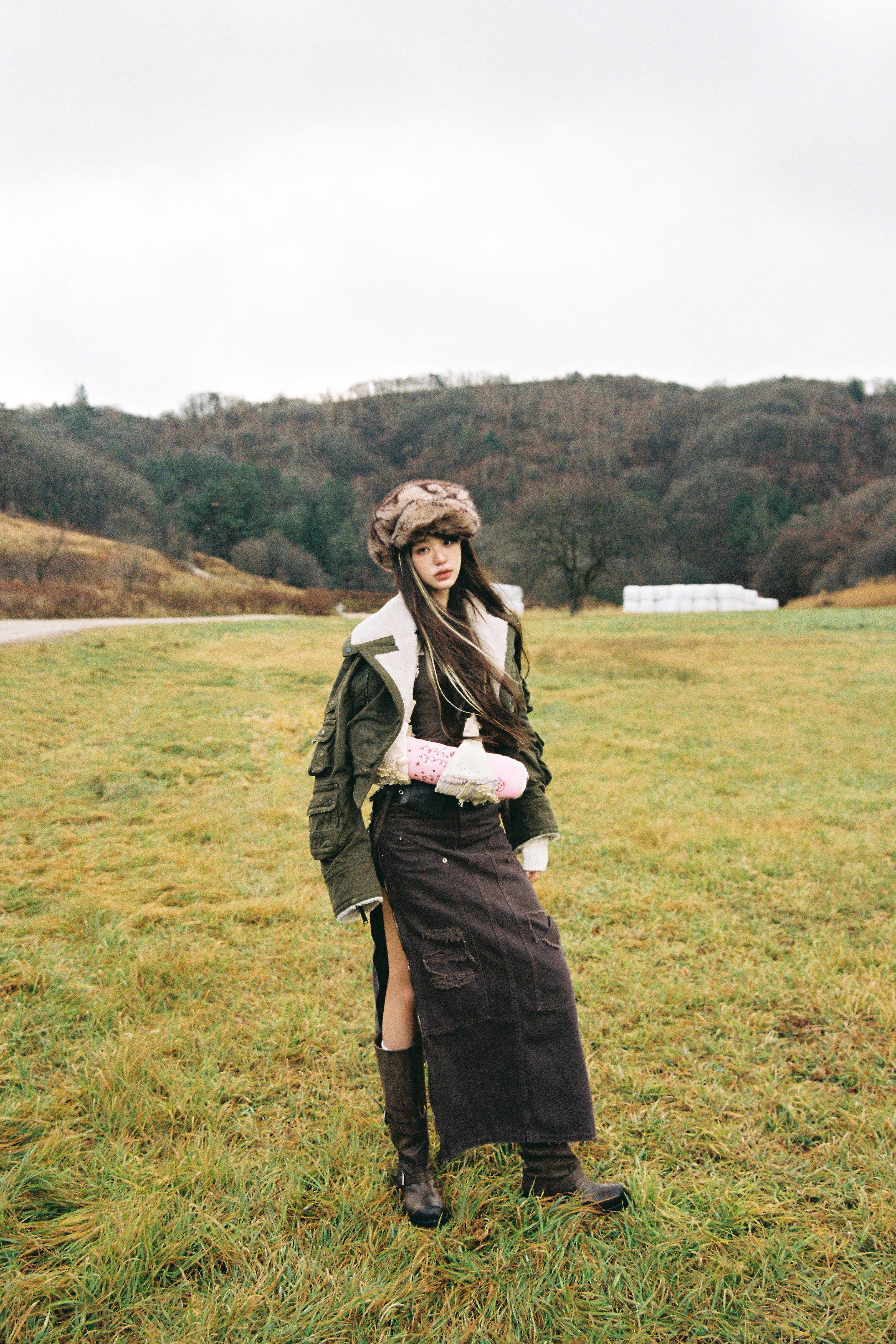 250107 IVE - The 3rd EP: IVE EMPATHY (Concept Photo 1 - An Yujin & Jang Wonyoung) | Scrolller