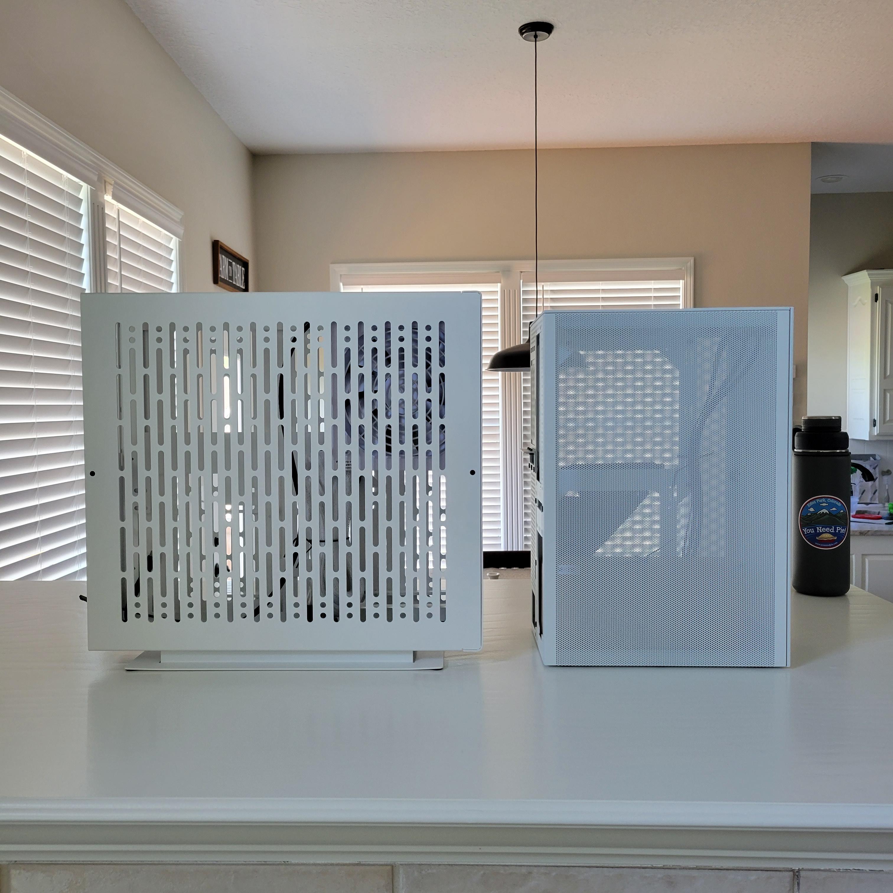 SFFTime N-ATX vs SSUPD Meshlicious size comparison | Scrolller