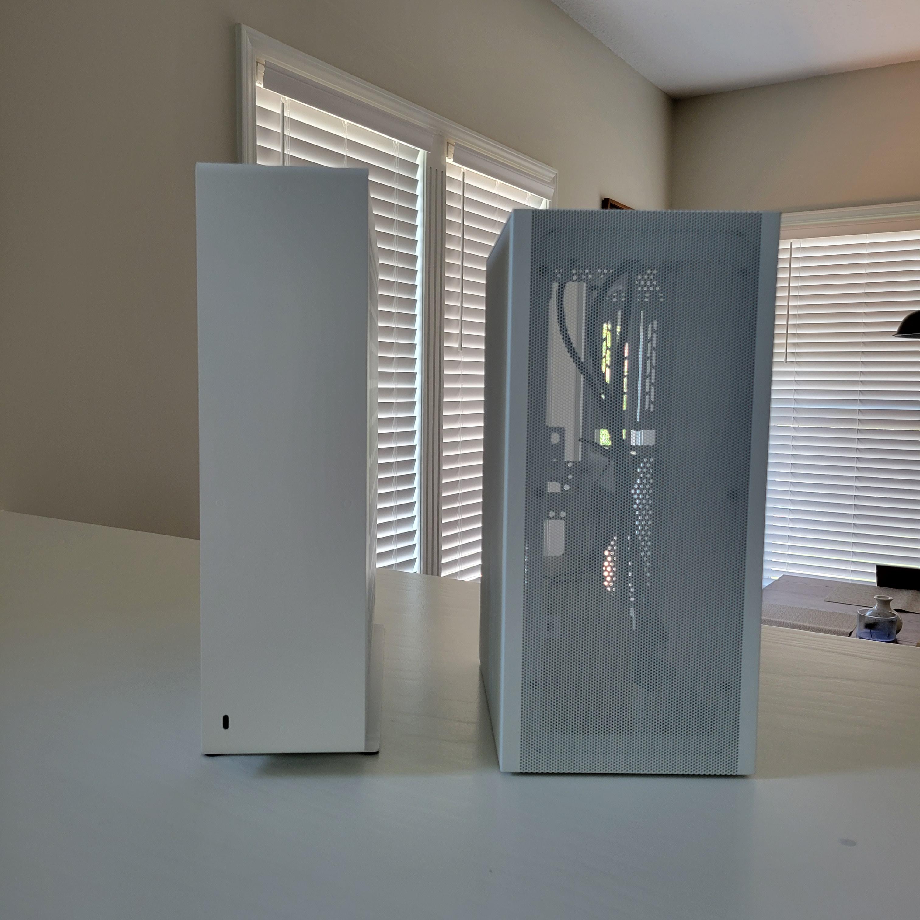SFFTime N-ATX vs SSUPD Meshlicious size comparison | Scrolller
