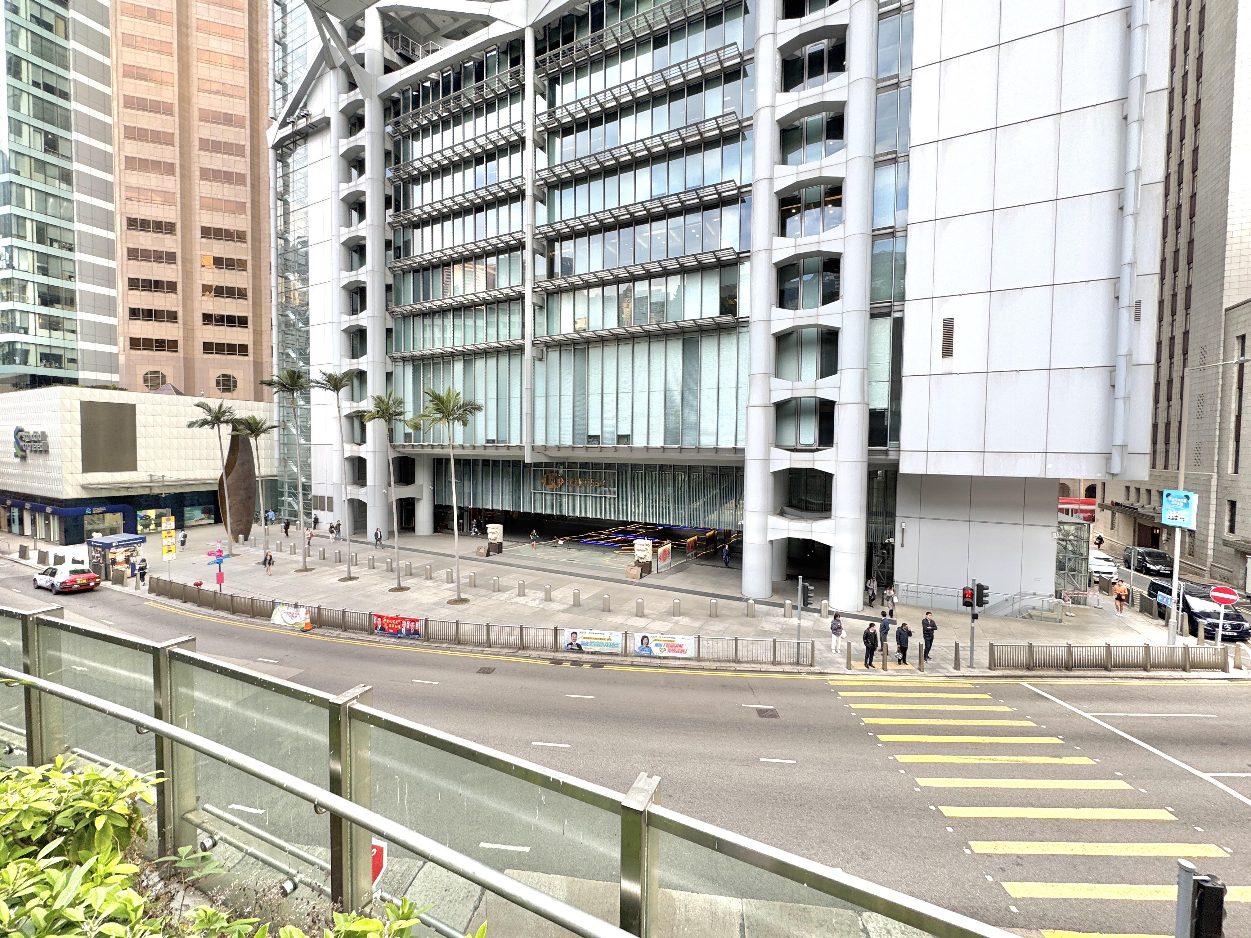 HSBC HongKong - Foster - Hightech Architecture | Scrolller