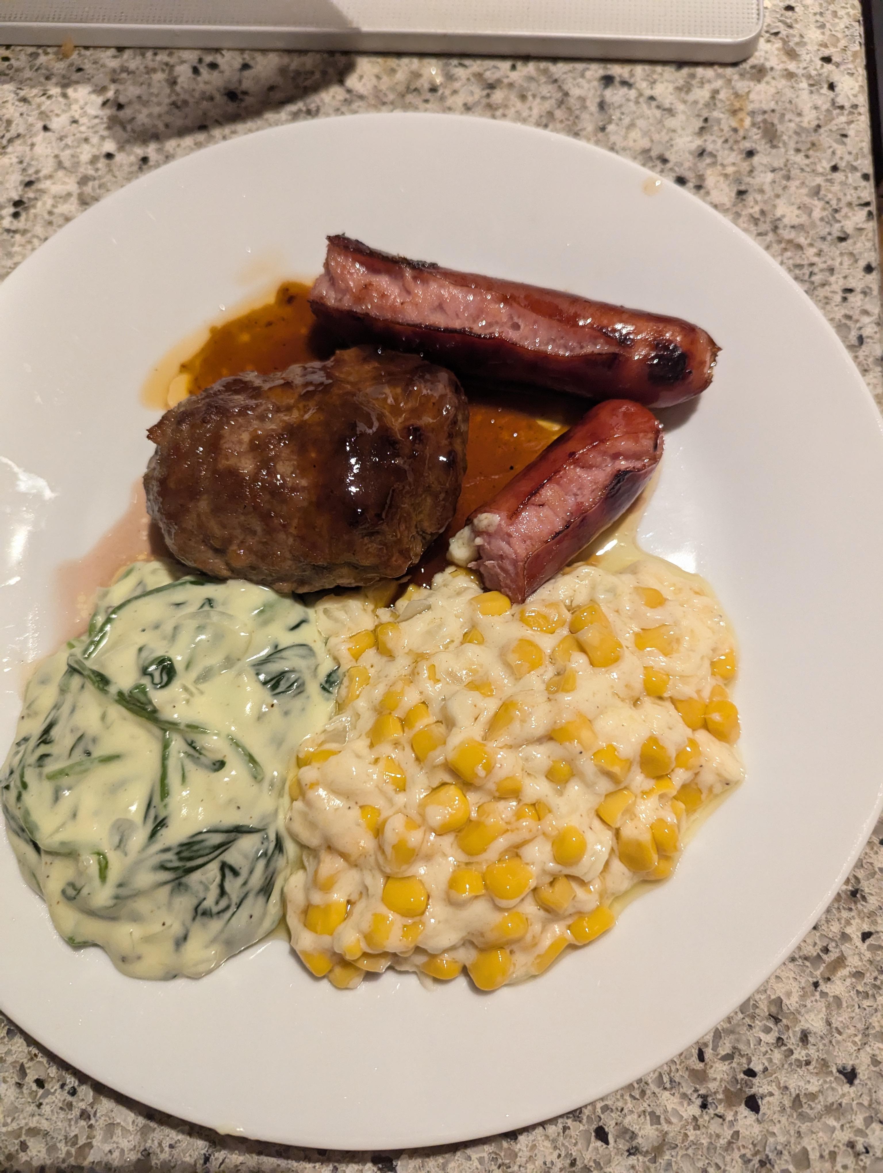 [homemade] I (tried!) to make creamed spinach and creamed corn ...