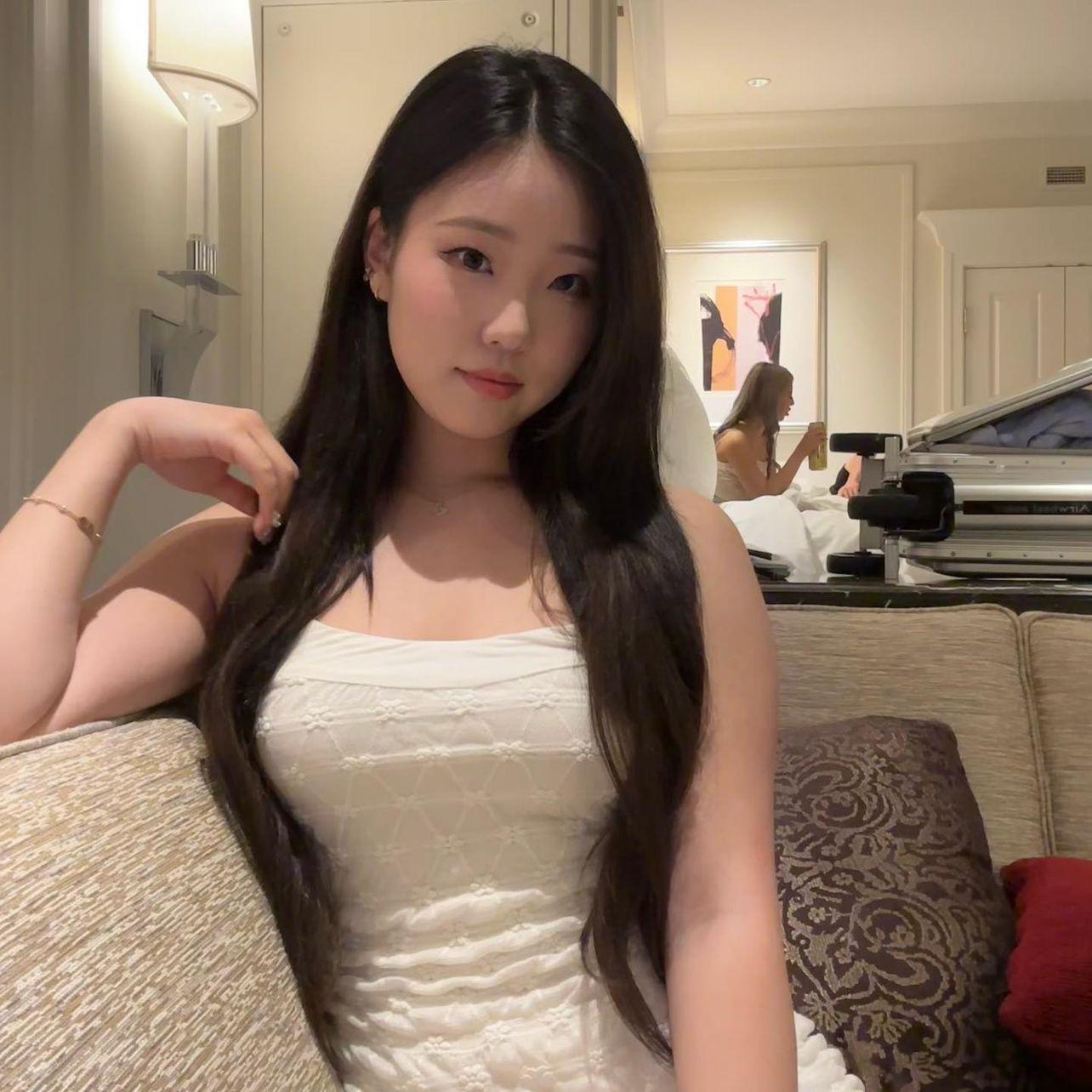 More Jess pics | Scrolller