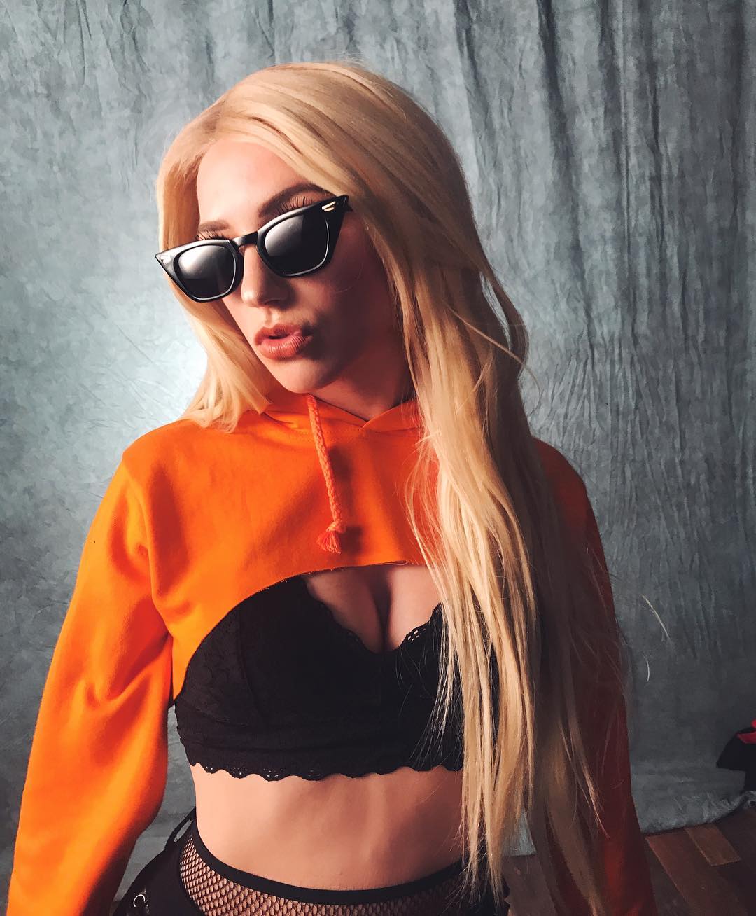 Great shots of Courtney | Scrolller