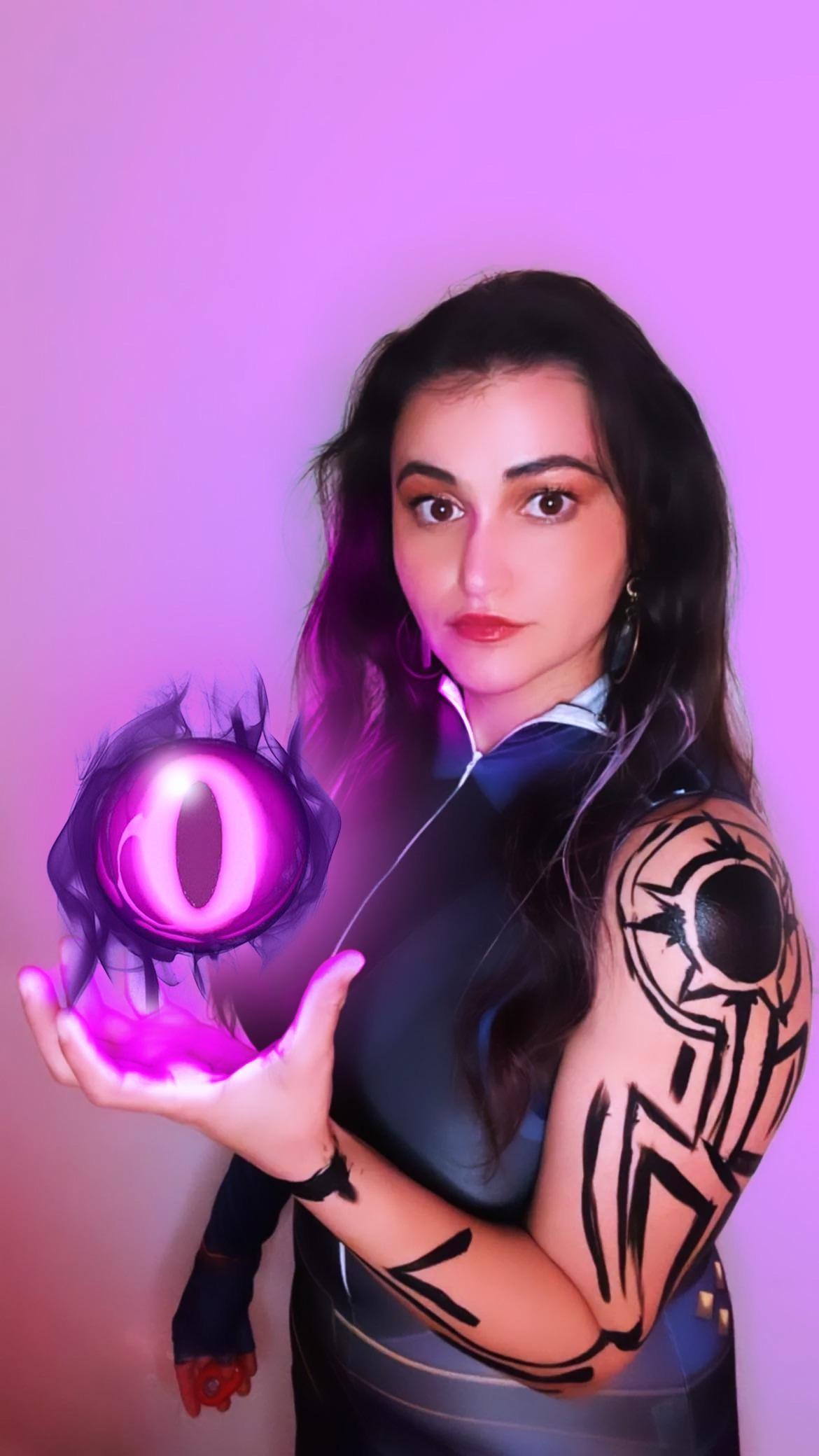 Reyna cosplay | Scrolller