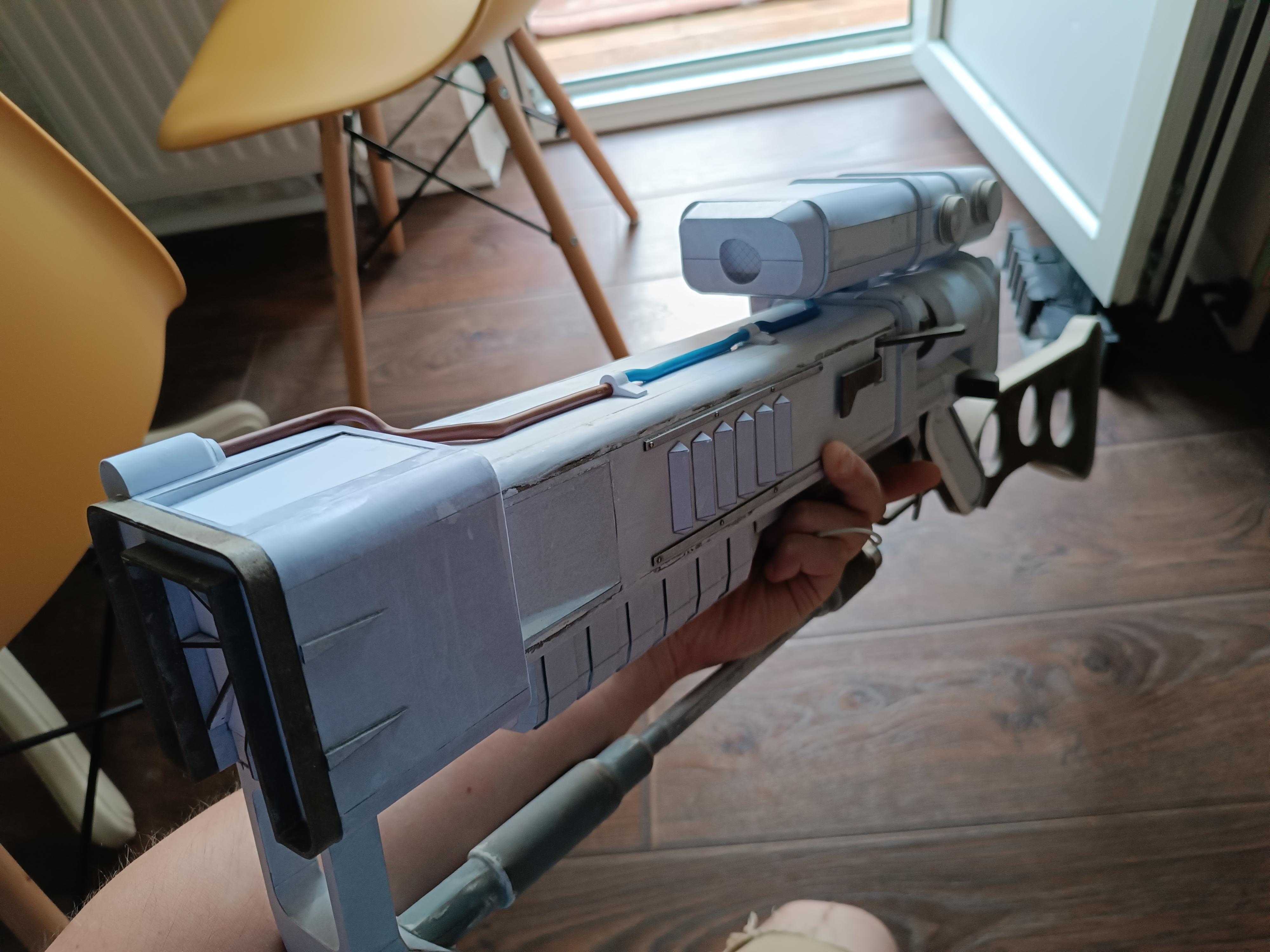 Laser rifle papercraft | Scrolller