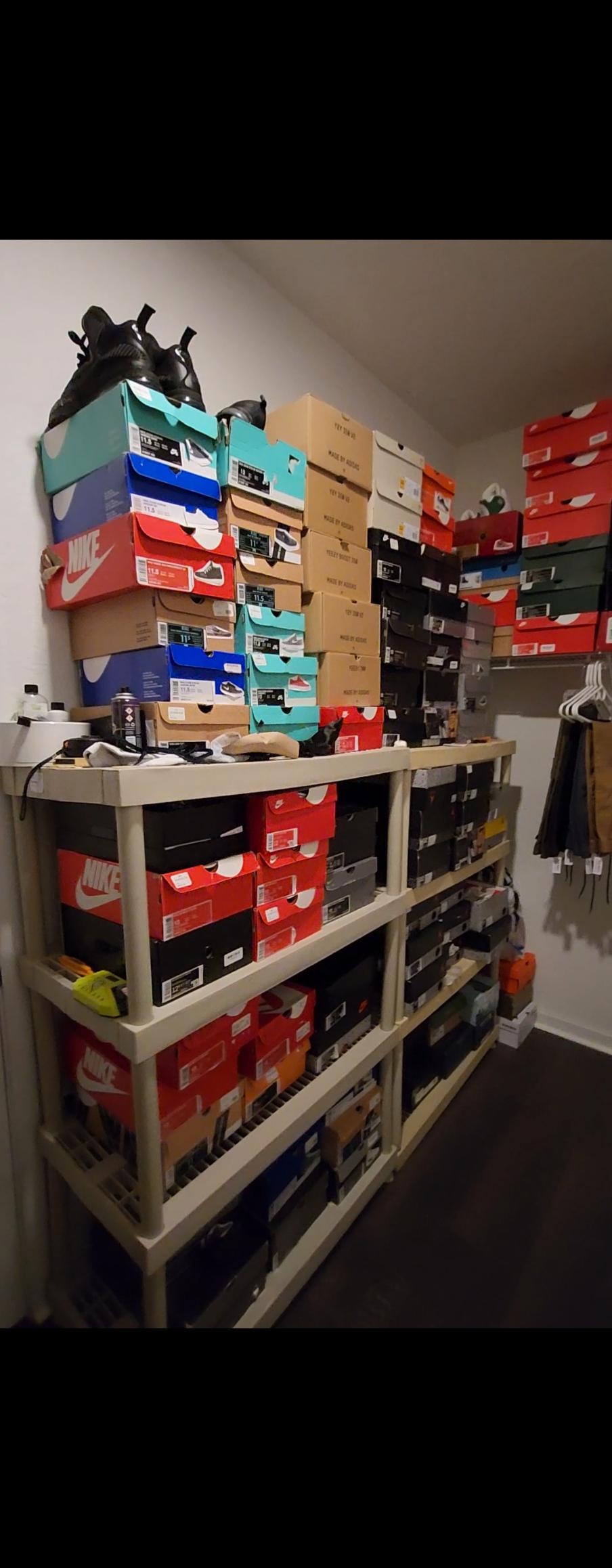 Before and after! In case yall wondered how was the old set up ...