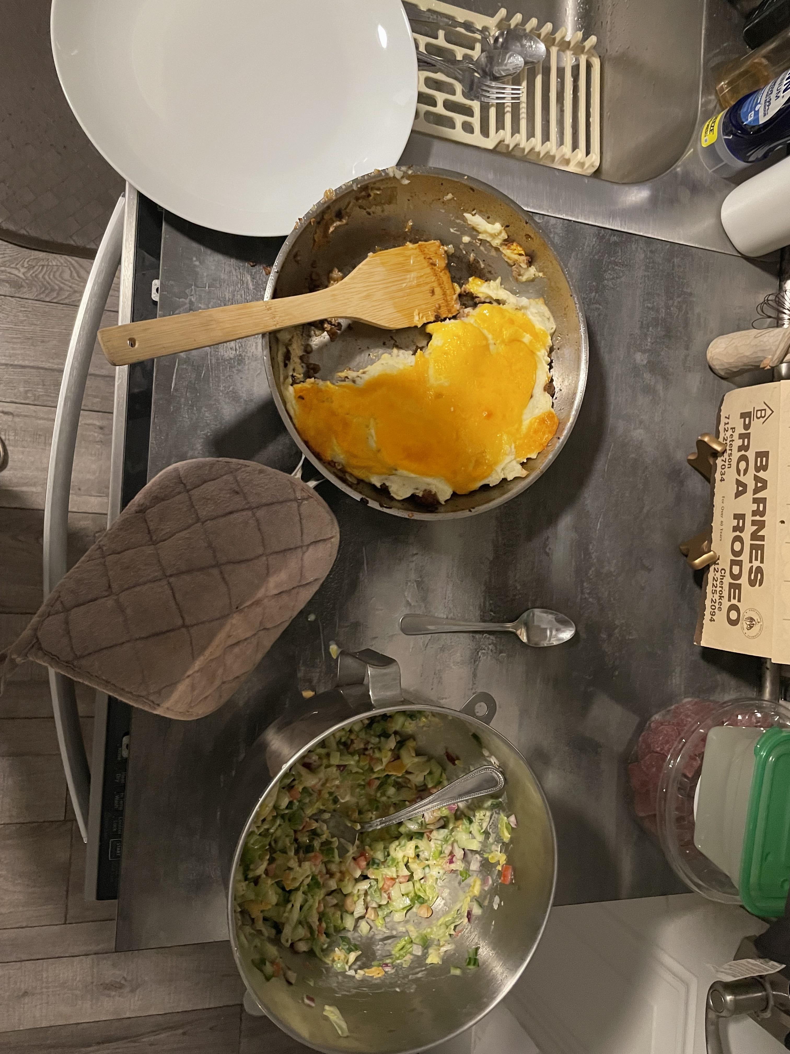 Farmer brown and salad! | Scrolller