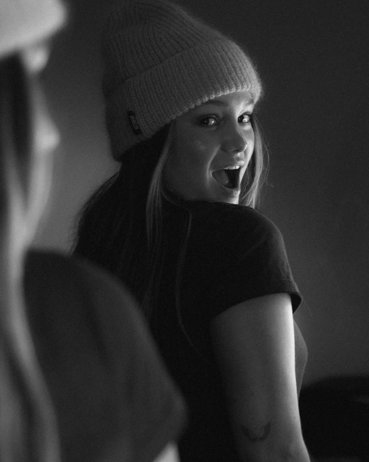 Olivia Holt | Scrolller