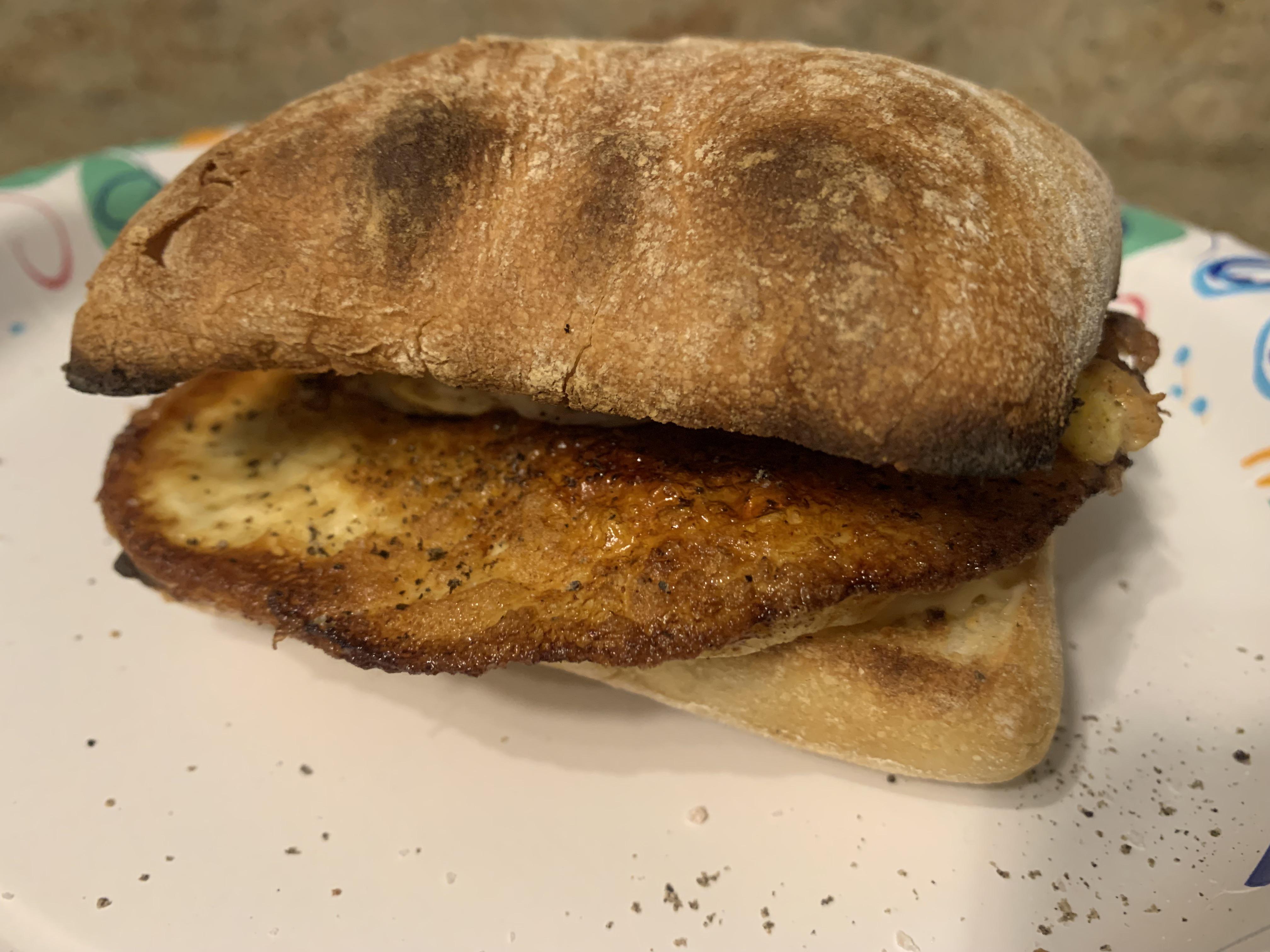 Simple fried egg with mayo, salt and pepper. | Scrolller