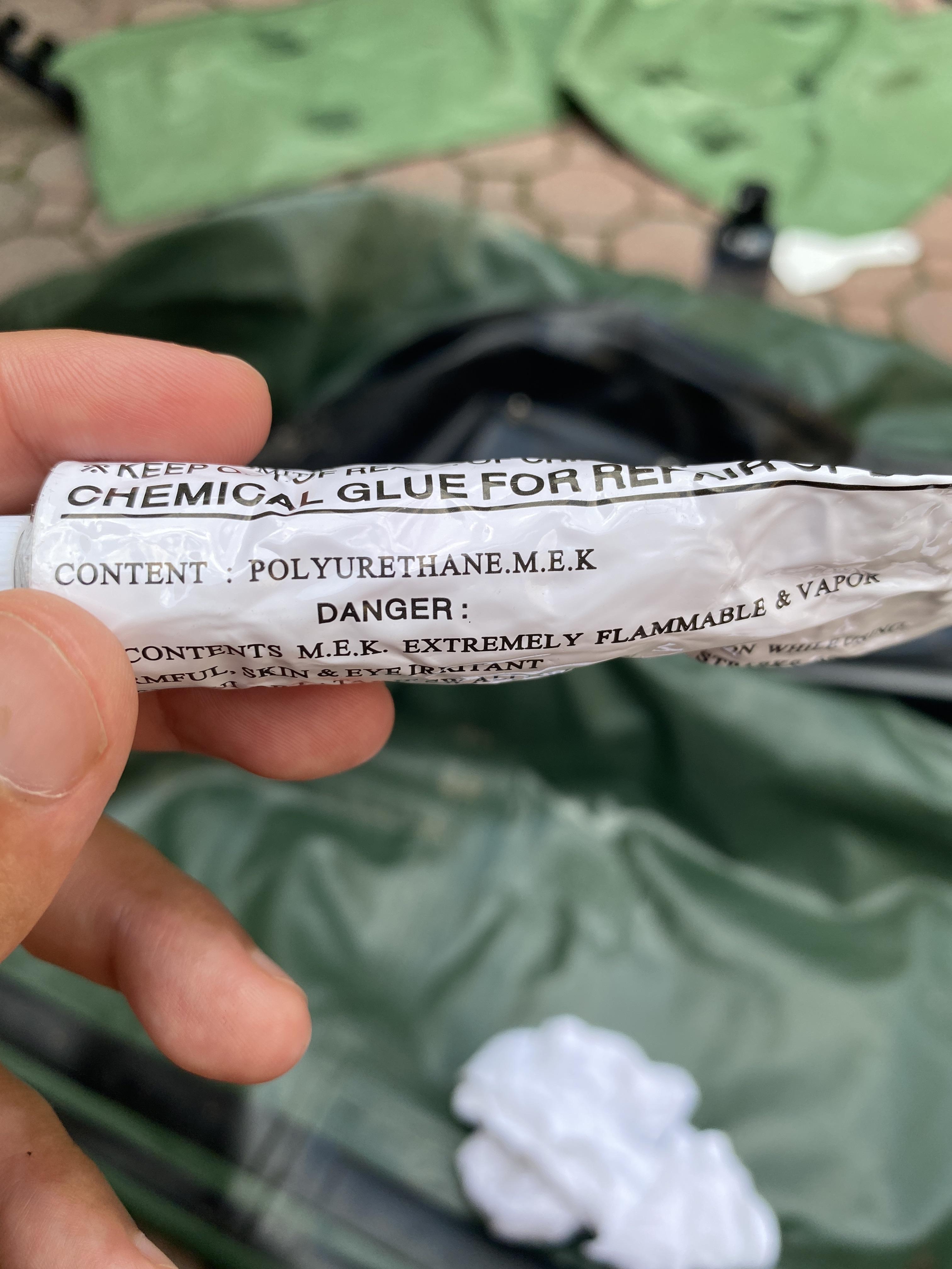 Glue removal | Scrolller