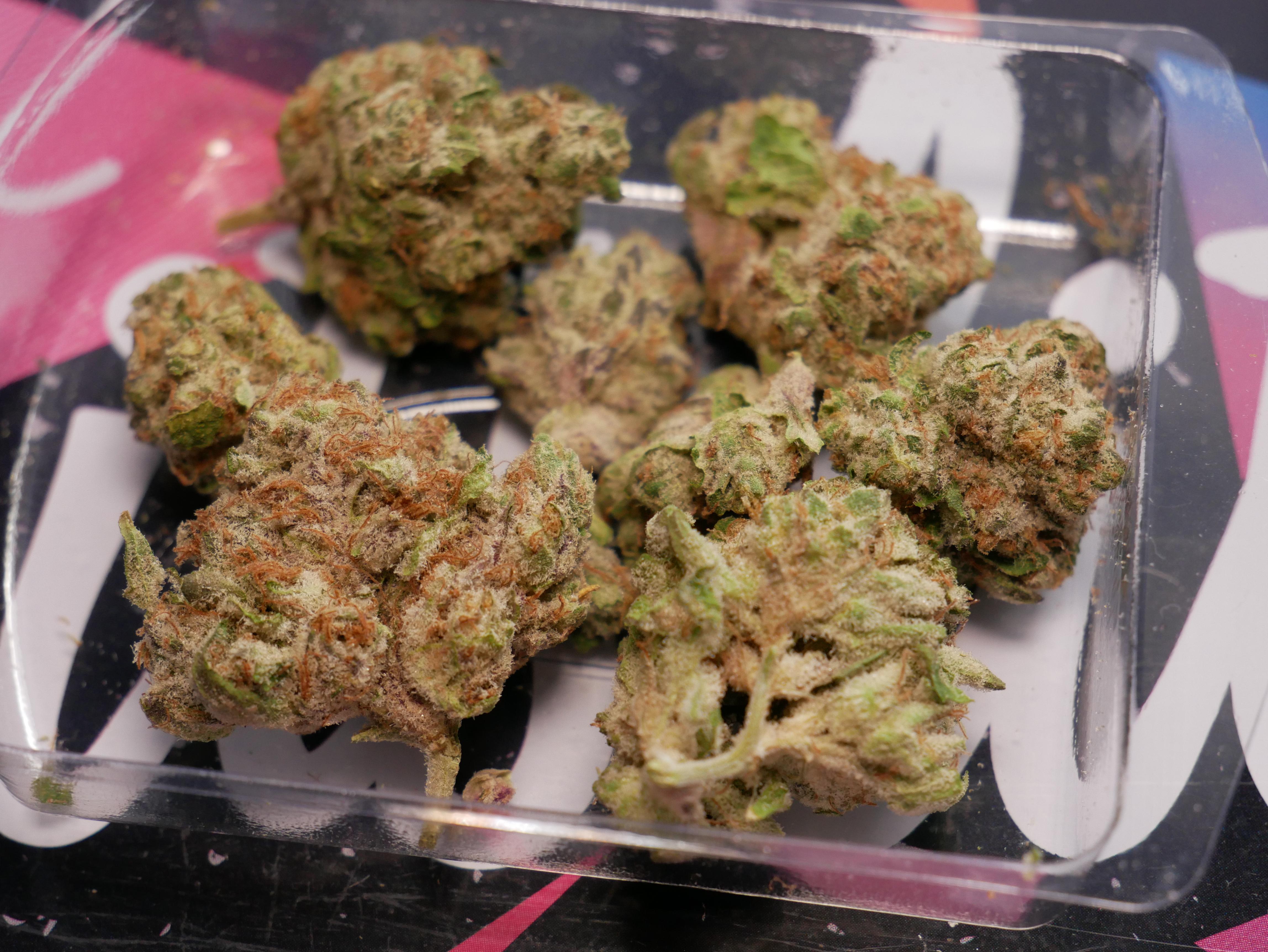 Evil Nugs vs. Good Nugs | Scrolller