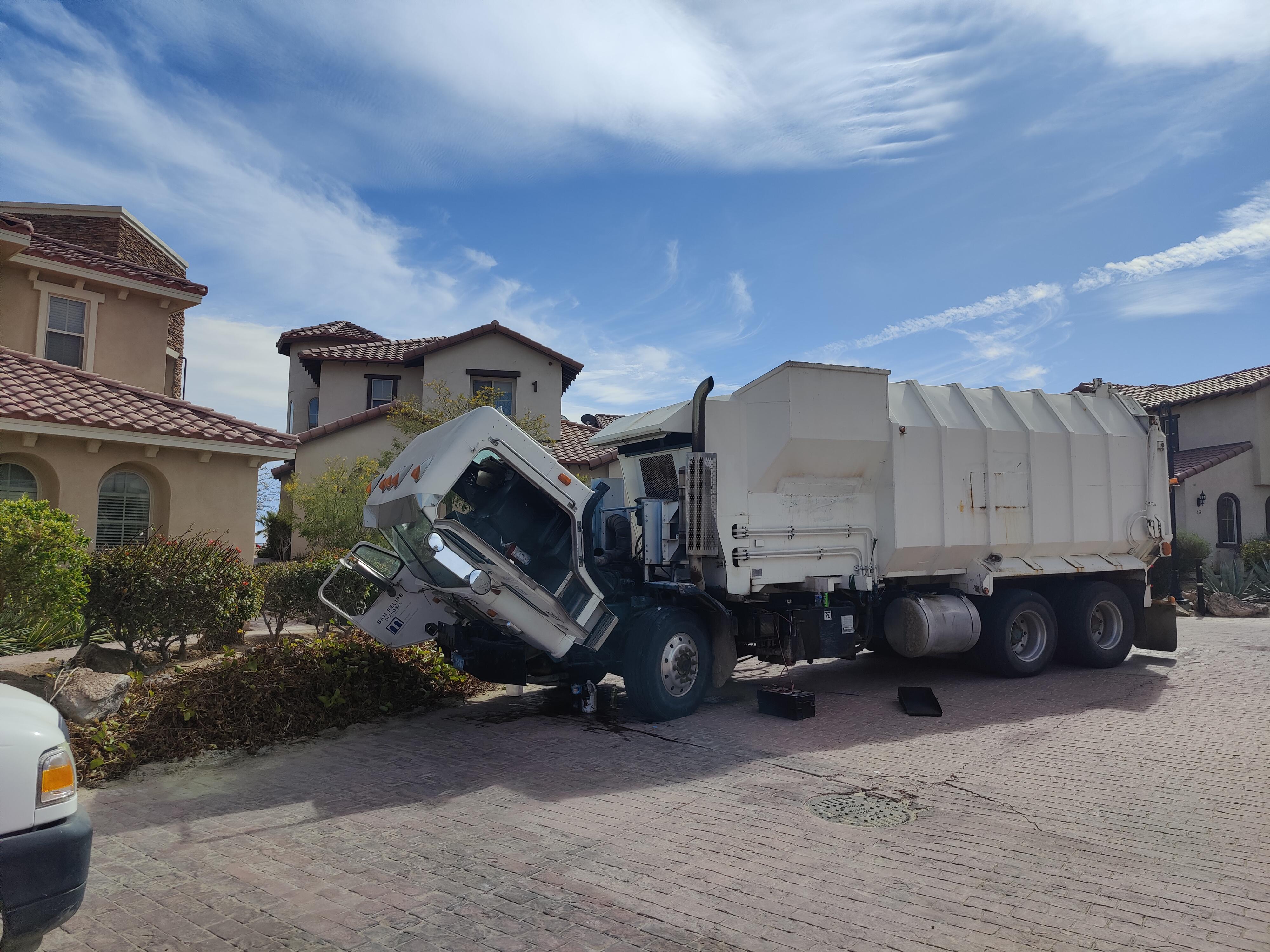 I'm not getting my garbage picked up today | Scrolller