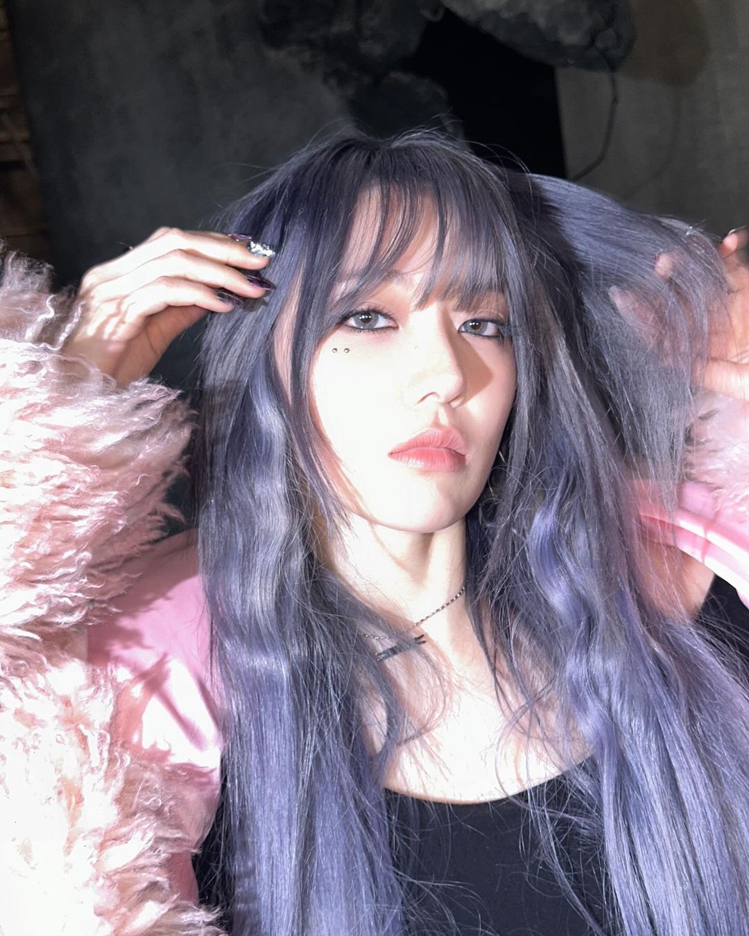 240126 Miyawaki Sakura Instagram Update | Scrolller