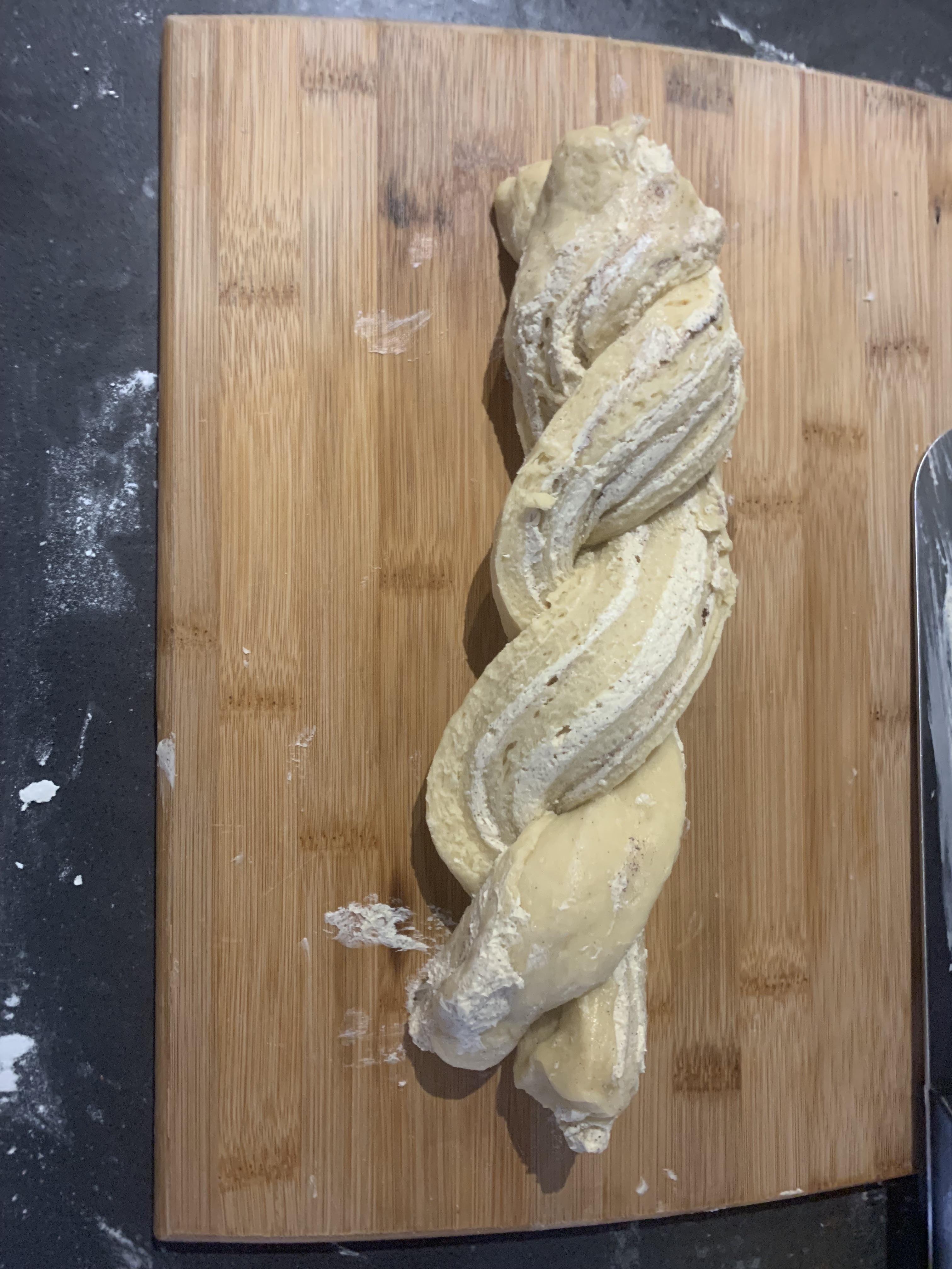 Cinnamon butter babka | Scrolller