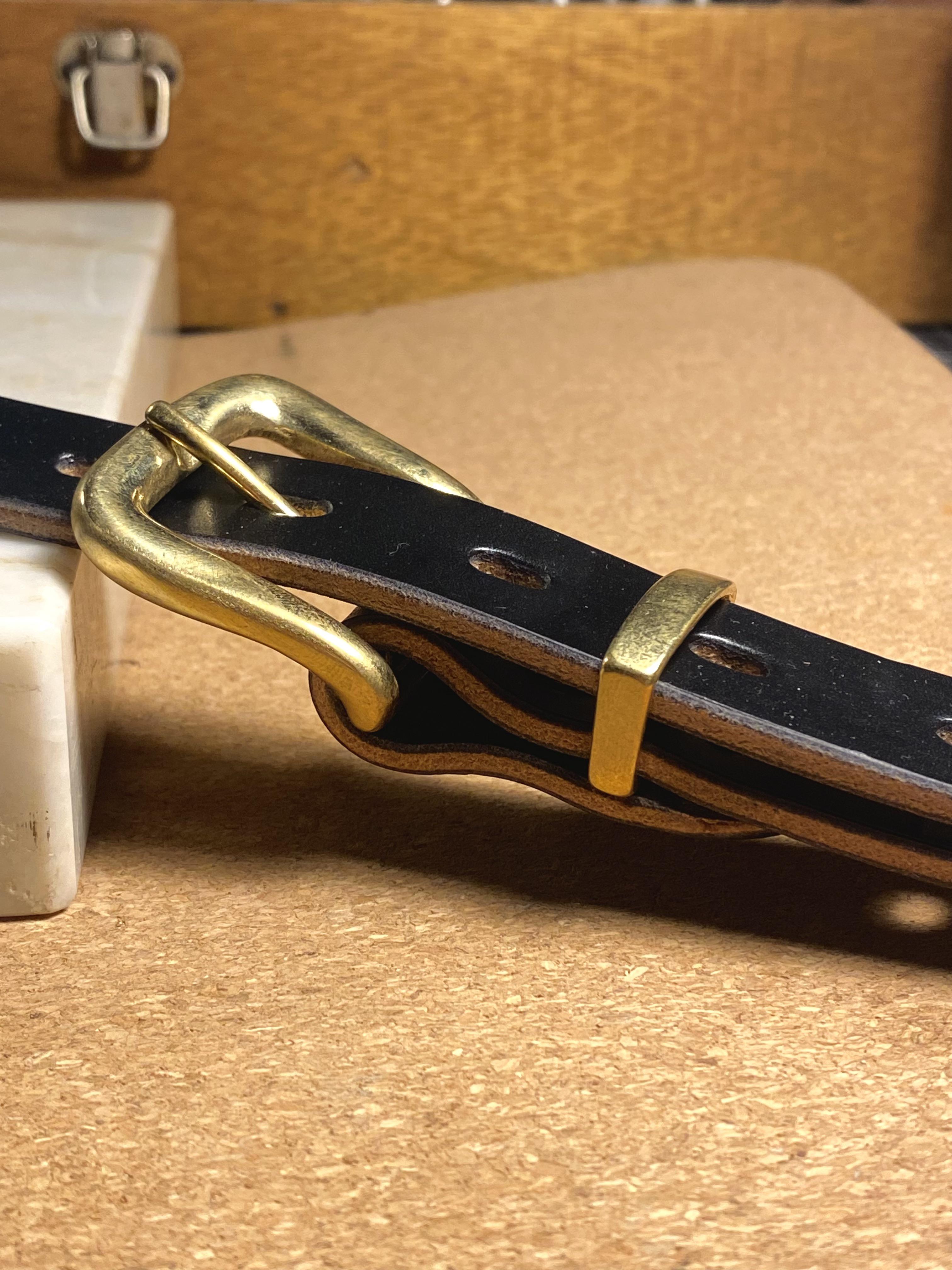 Recently finished - black sling. Traditional English Bridle Butt w/ solid brass & copper👍 ...