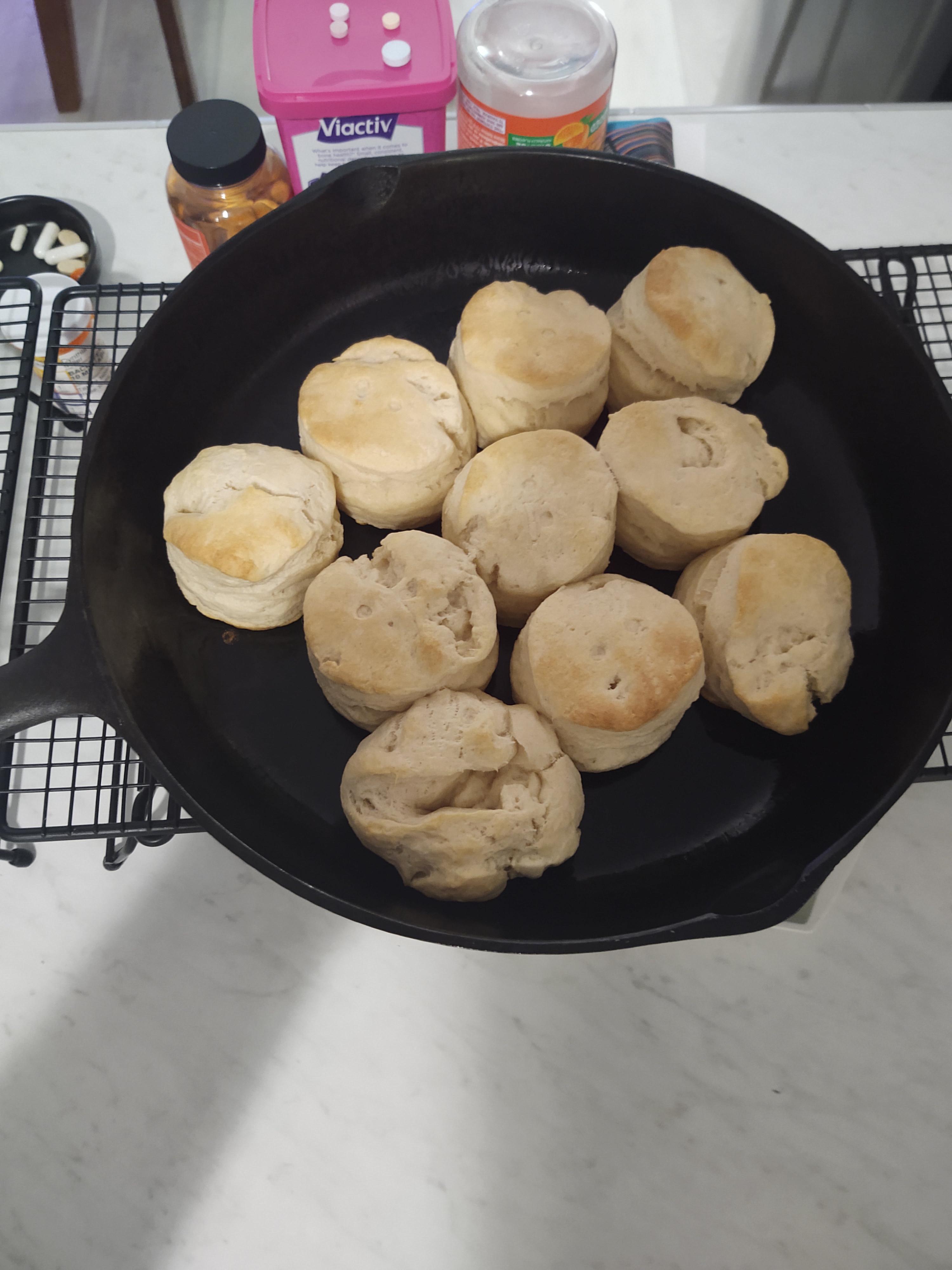 Homemade buttermilk biscuits | Scrolller