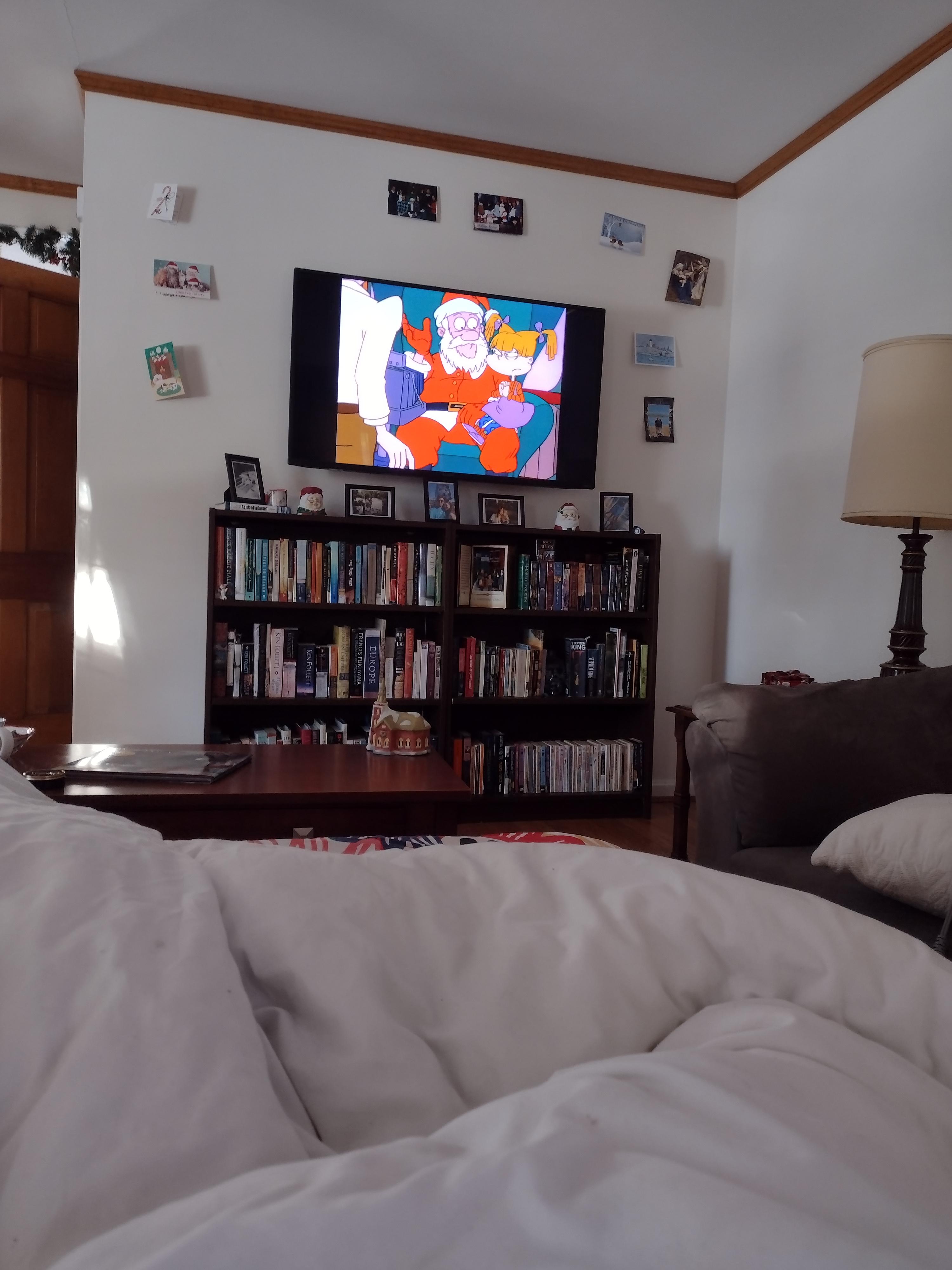 Living room sleepover and Christmas cartoons | Scrolller