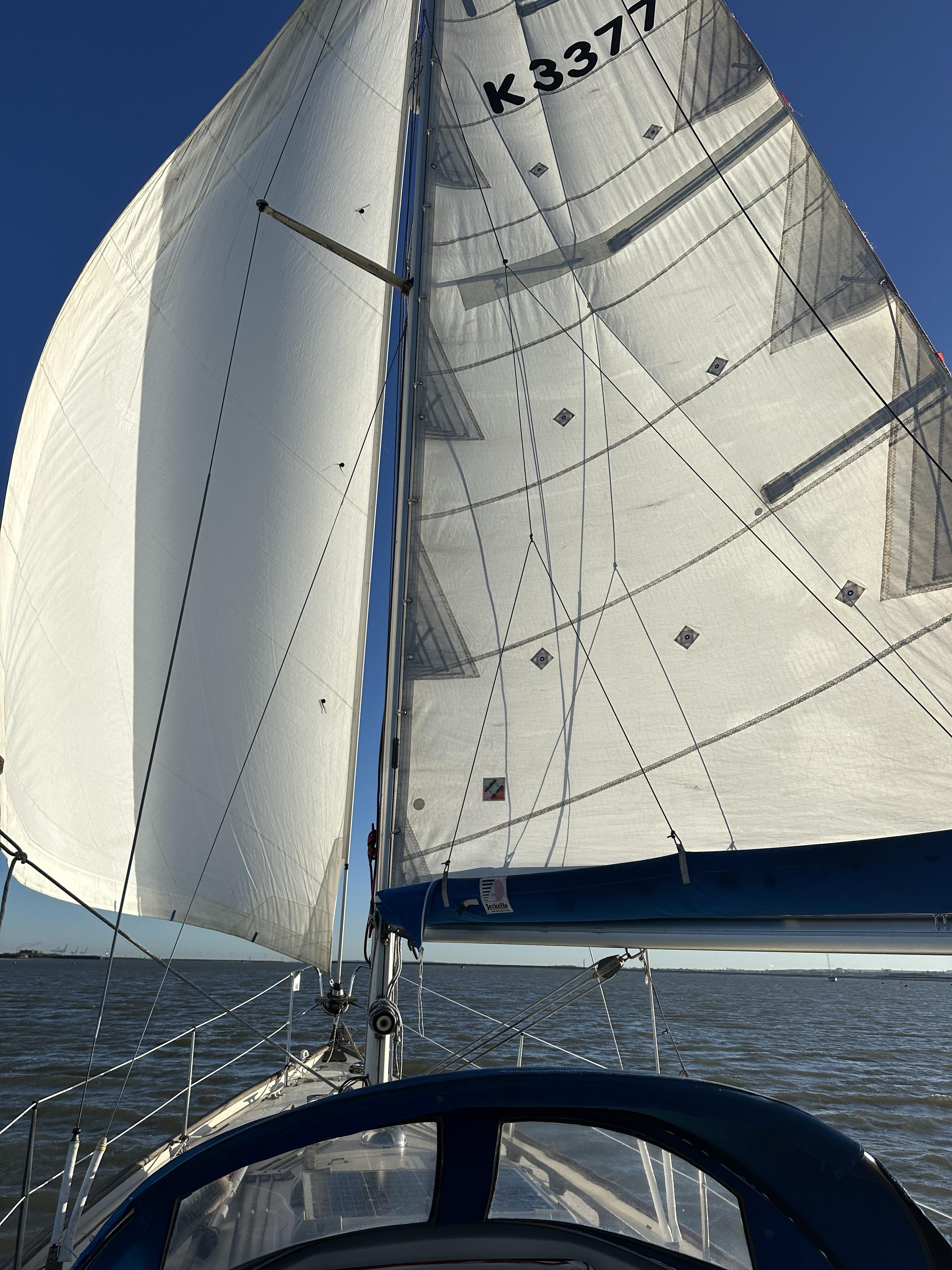 First sail of the year! | Scrolller