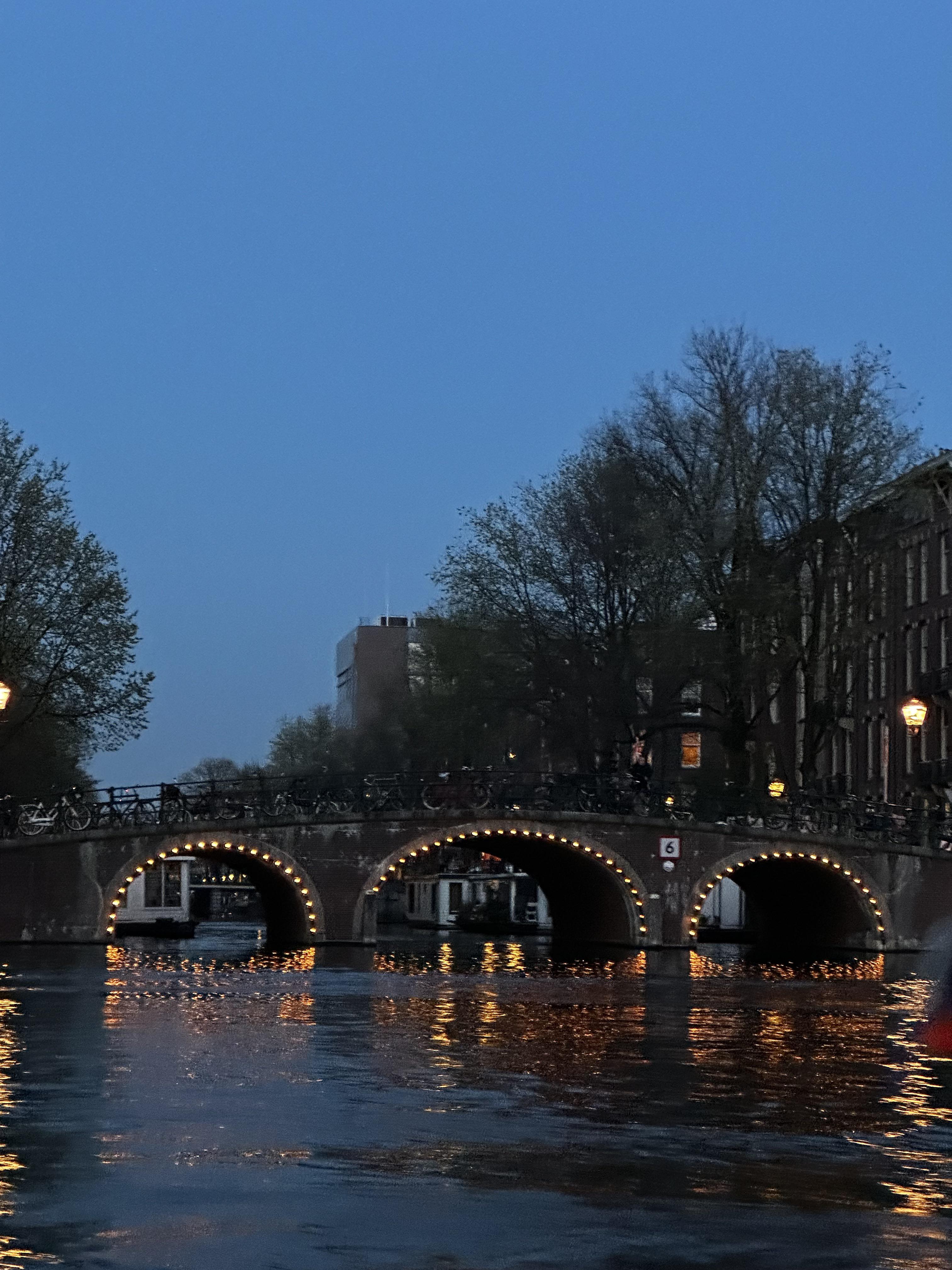 Amsterdam at night | Scrolller