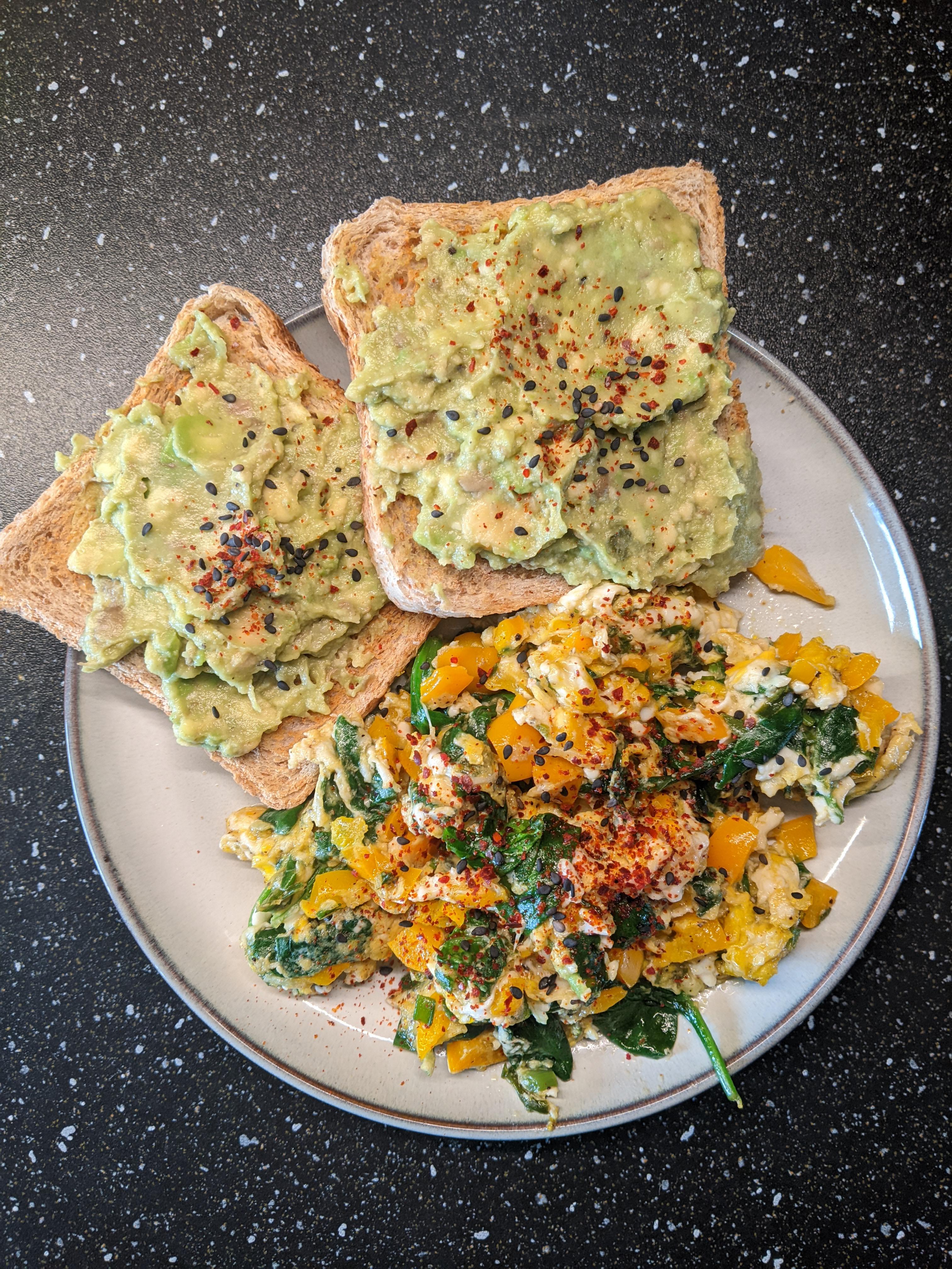 [homemade] Avocado toasts and scrambled eggs with bell pepper, spring onion and spinach! | Scrolller
