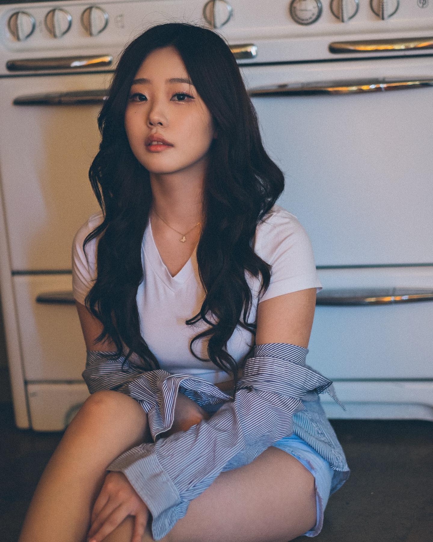 Jess is such a hottie | Scrolller