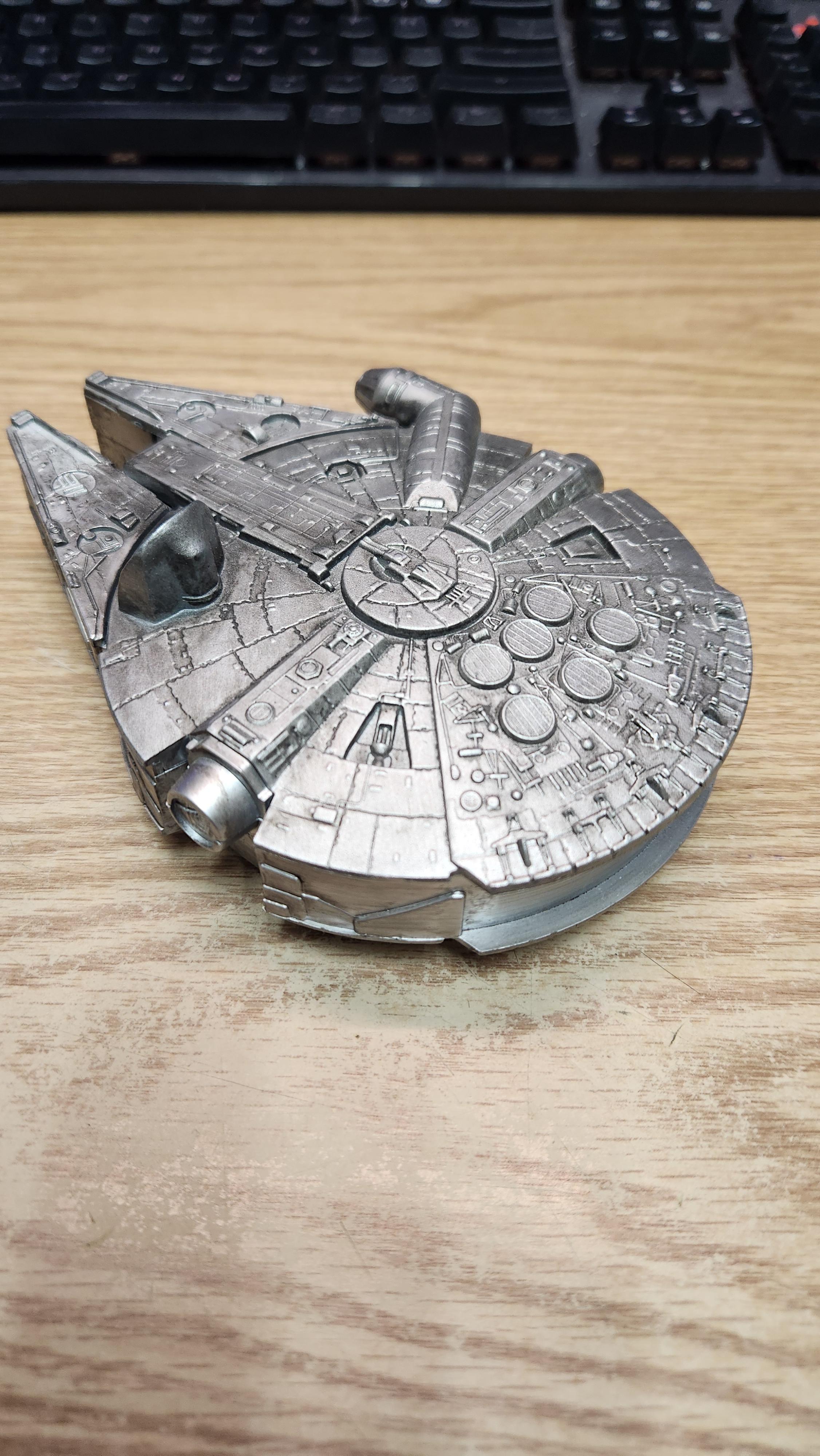 Mini Falcon fits nicely inside Millennium Falcon | Scrolller