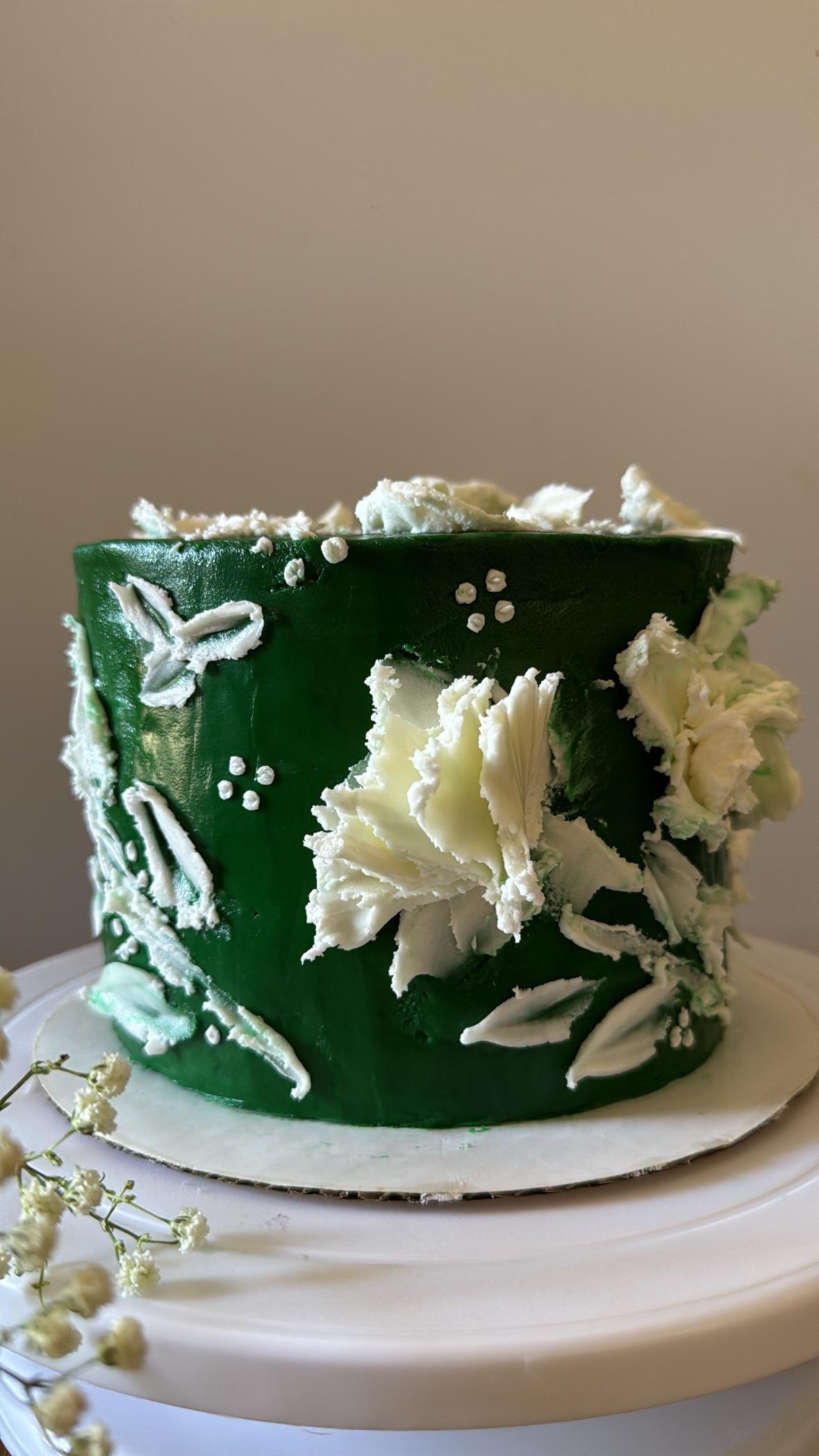 [Homemade] Vanilla Cake w/ Raspberry Ganache and Lychee Buttercream w/ Palette Flowers for my ...