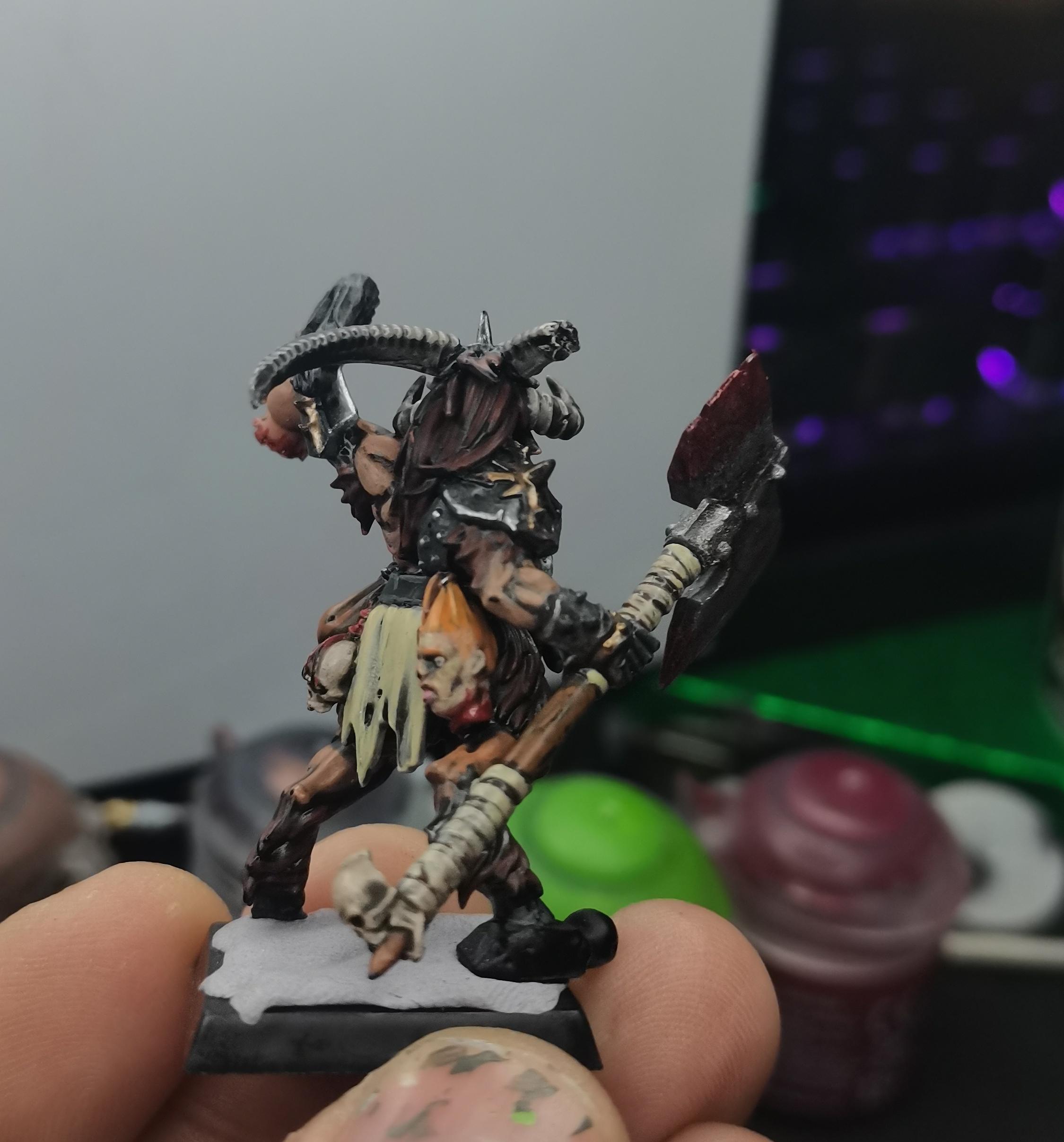 Modular great-weaponed Beastlord | Scrolller