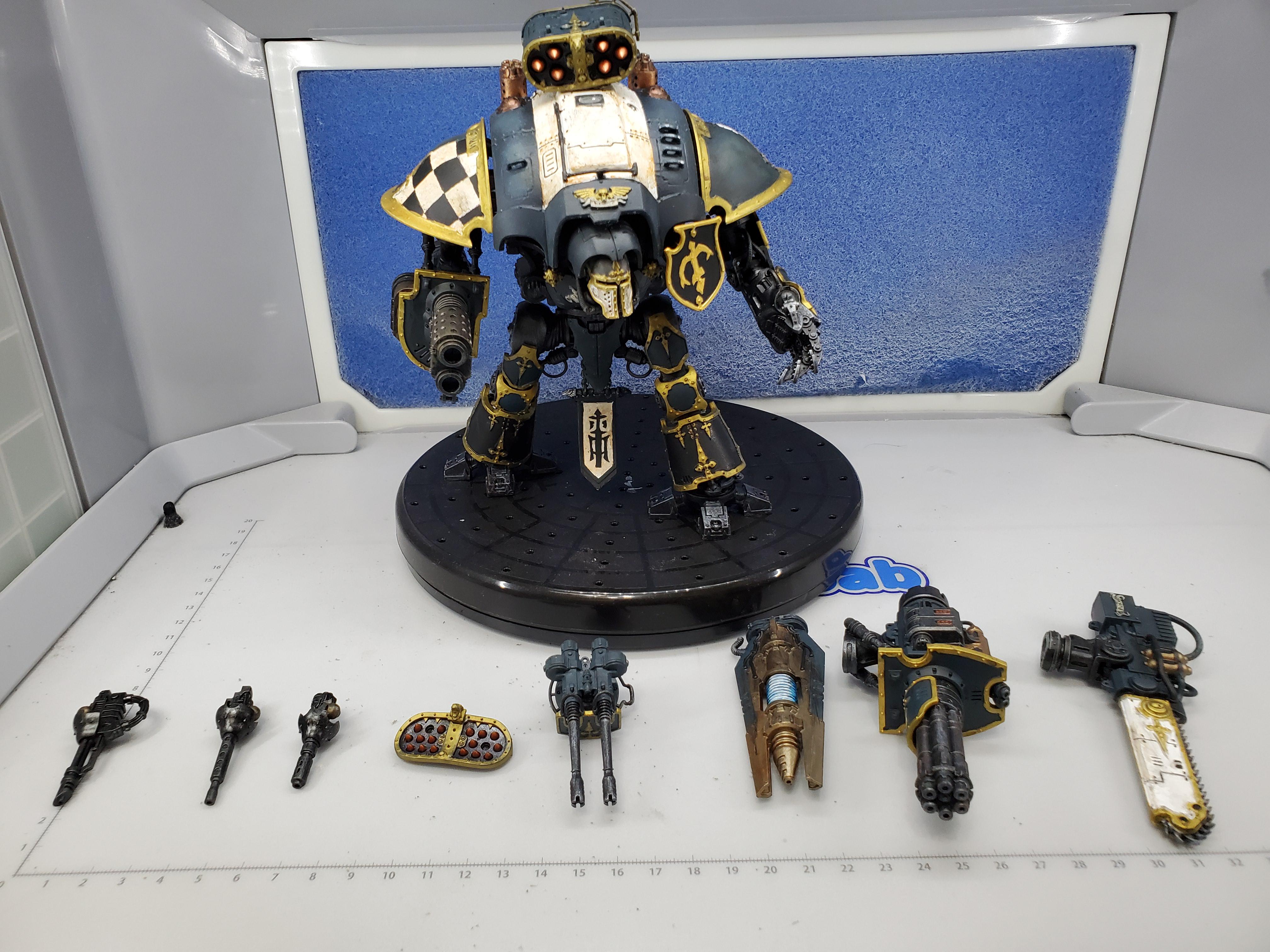 [40k] Finished the Imperial knight with Noel theme. | Scrolller