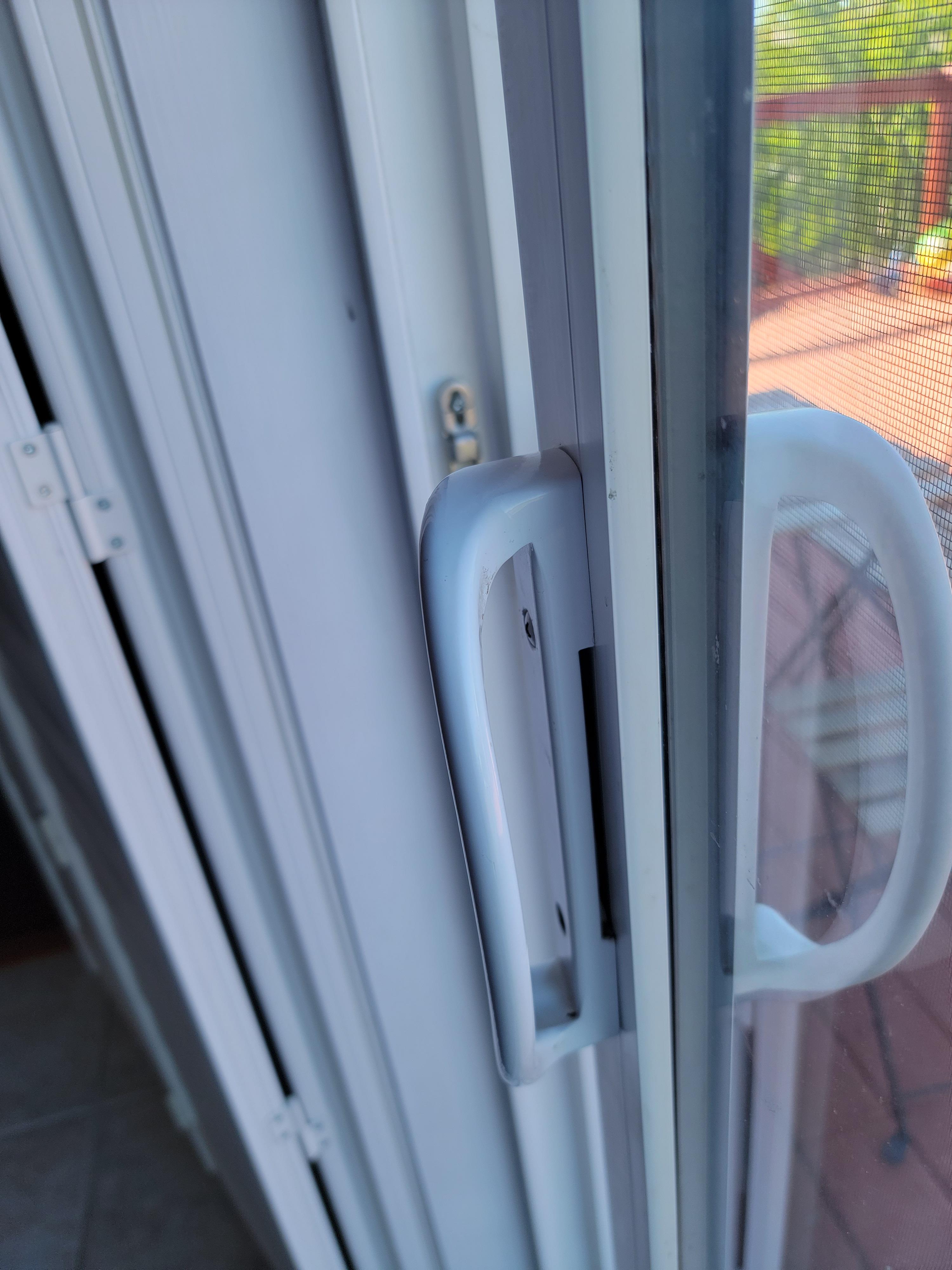 How do I fix the backyard sliding door lock? | Scrolller