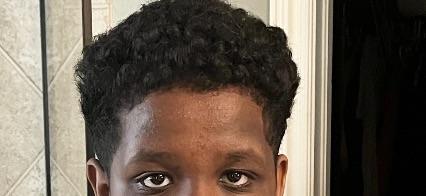 Can I get curly afro like the second third photo | Scrolller