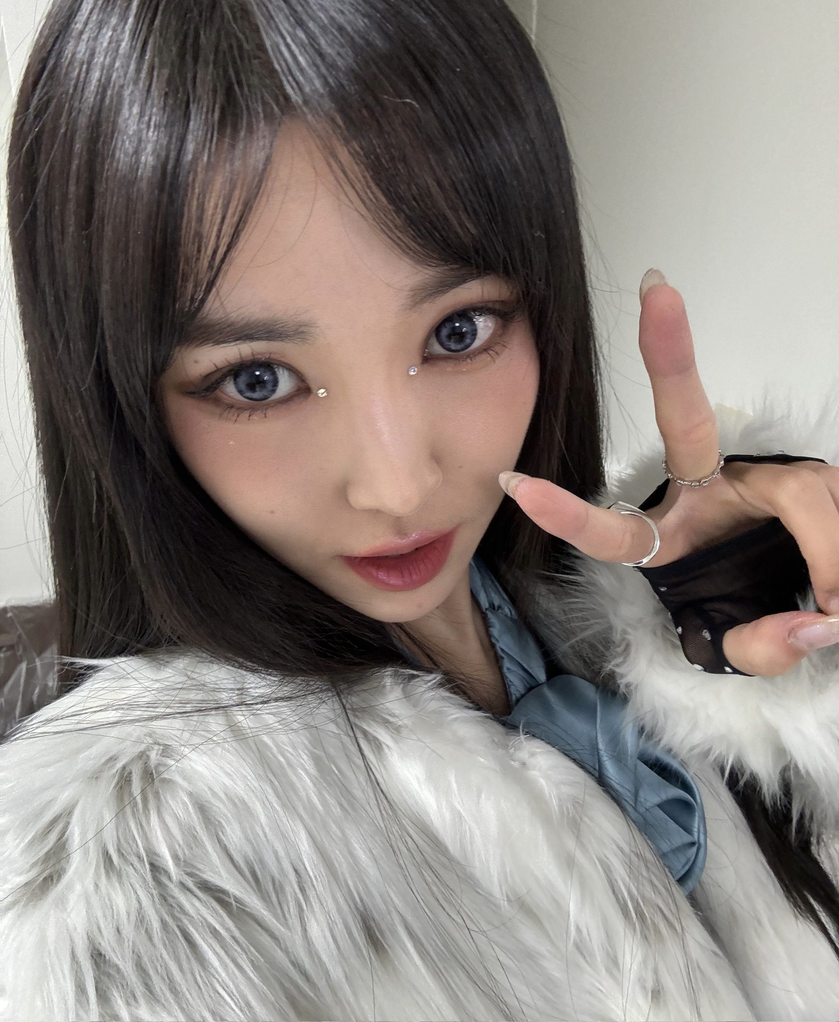 [240113] Yuju Twitter Update | Scrolller