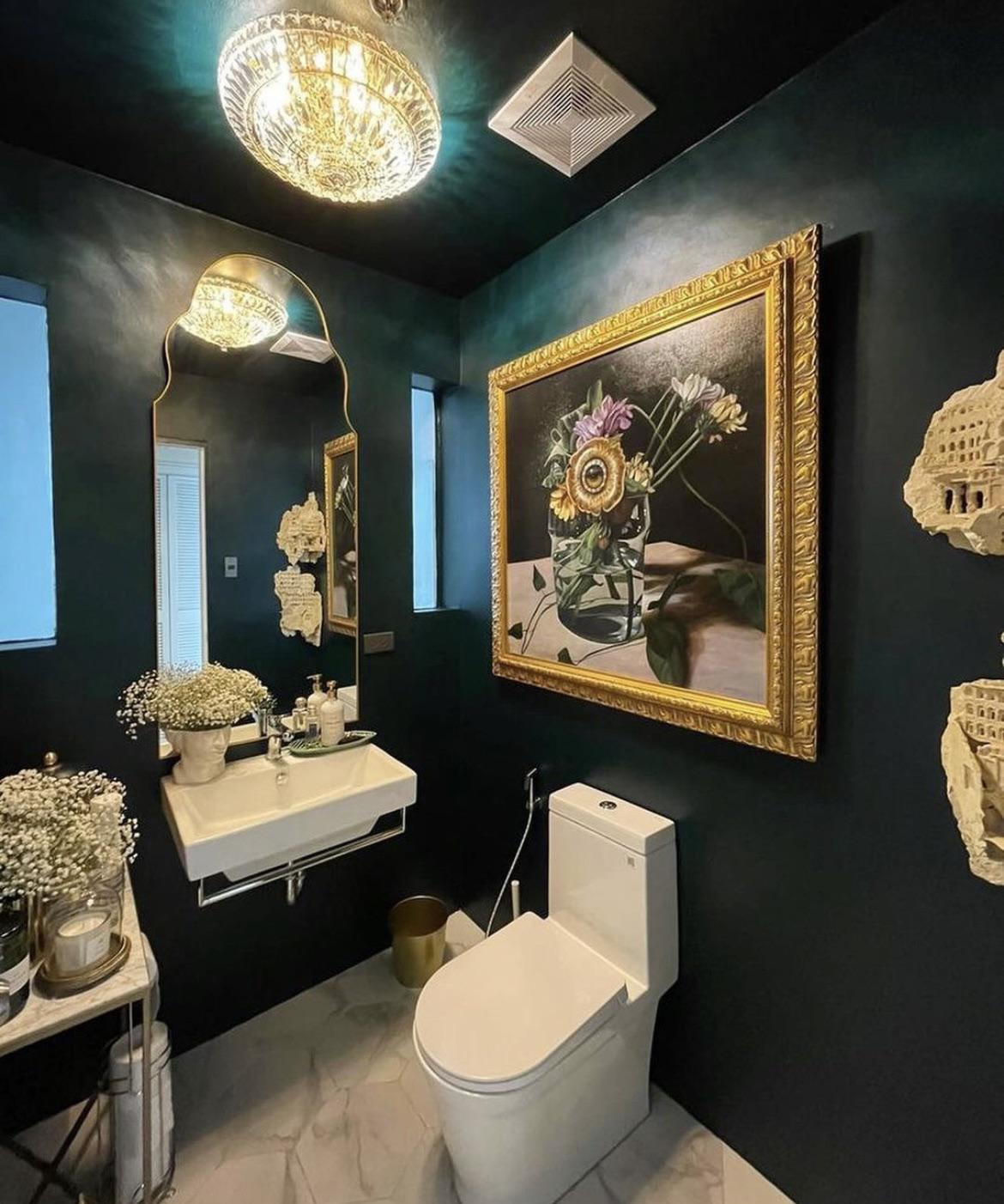 I was too shocked to poo 🫣 | Scrolller