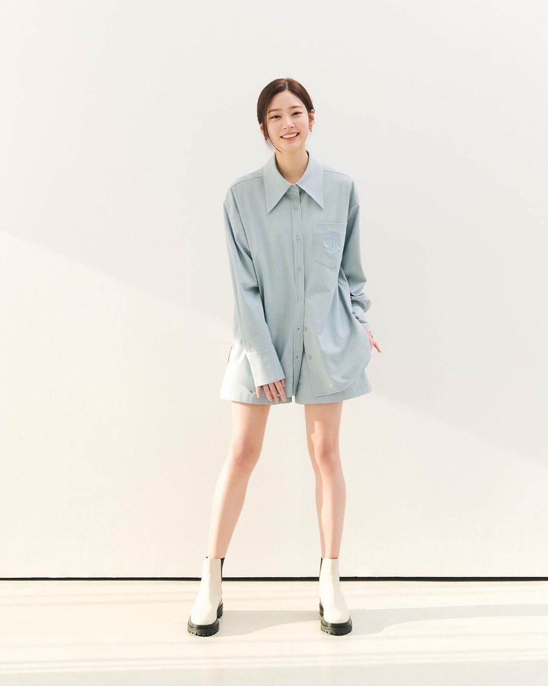 Discover more like IZone: 220301 CityBreeze Official Instagram Update ...