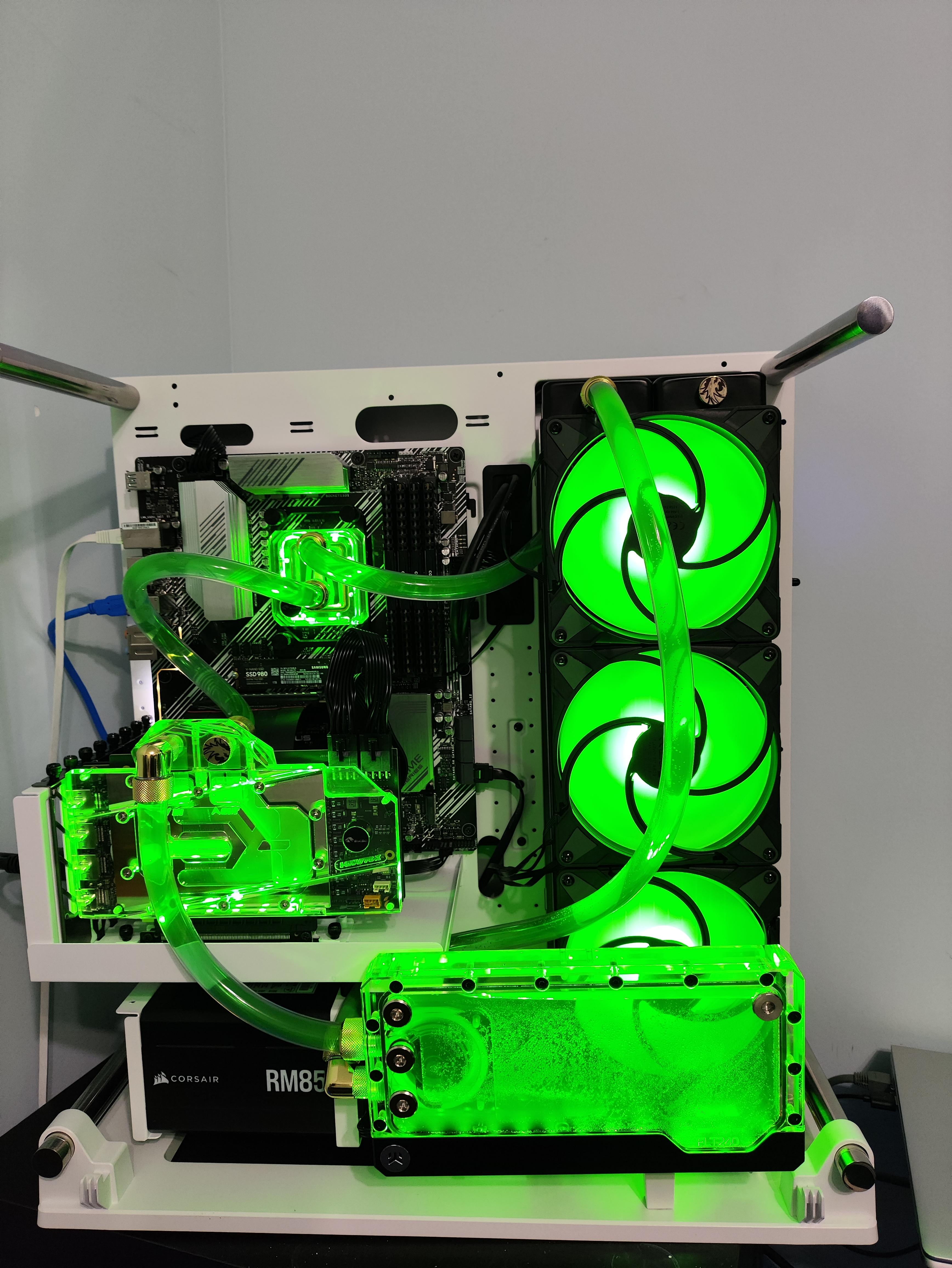 Another first custom loop | Scrolller