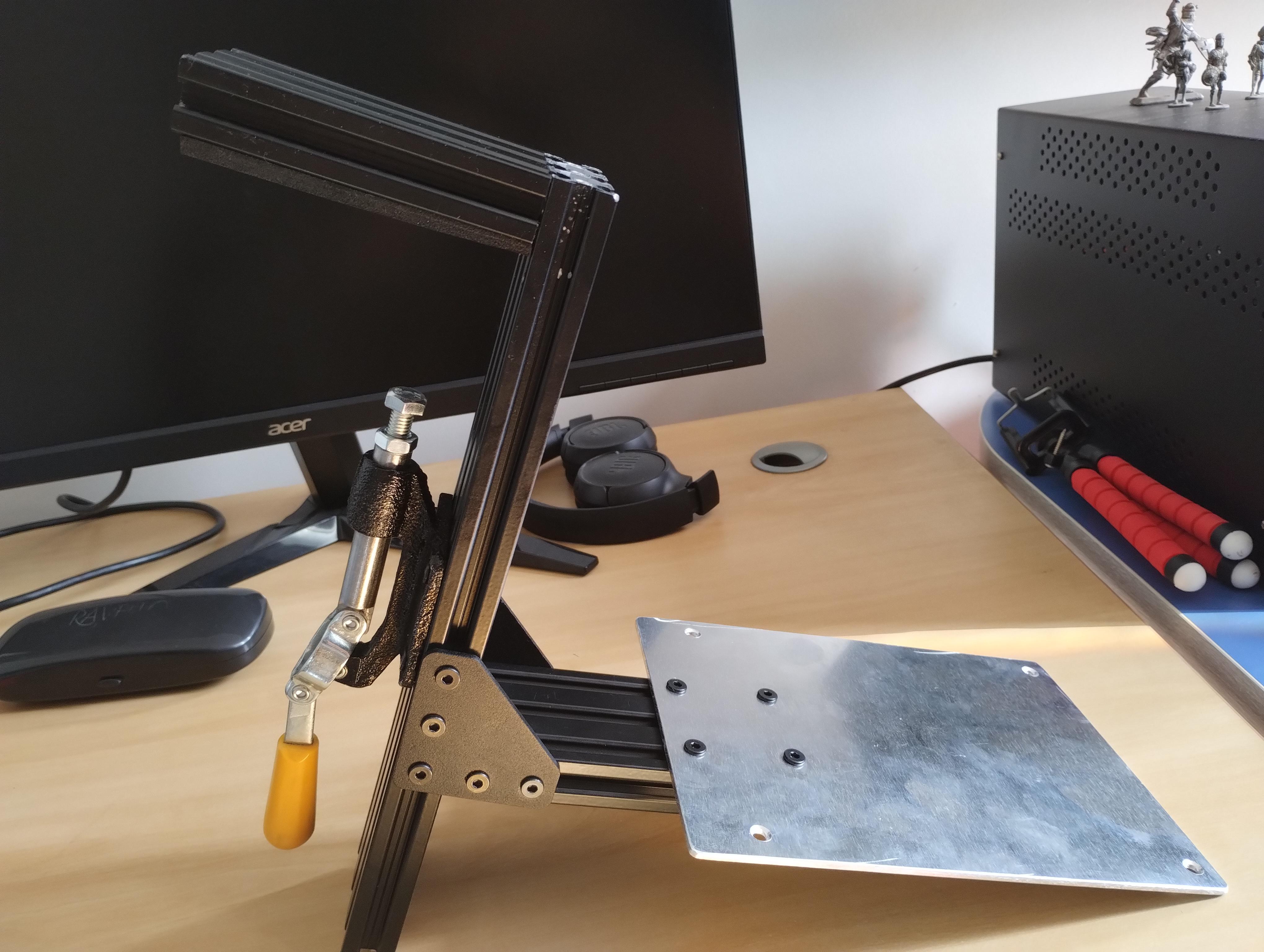 DIY Desk Mount | Scrolller
