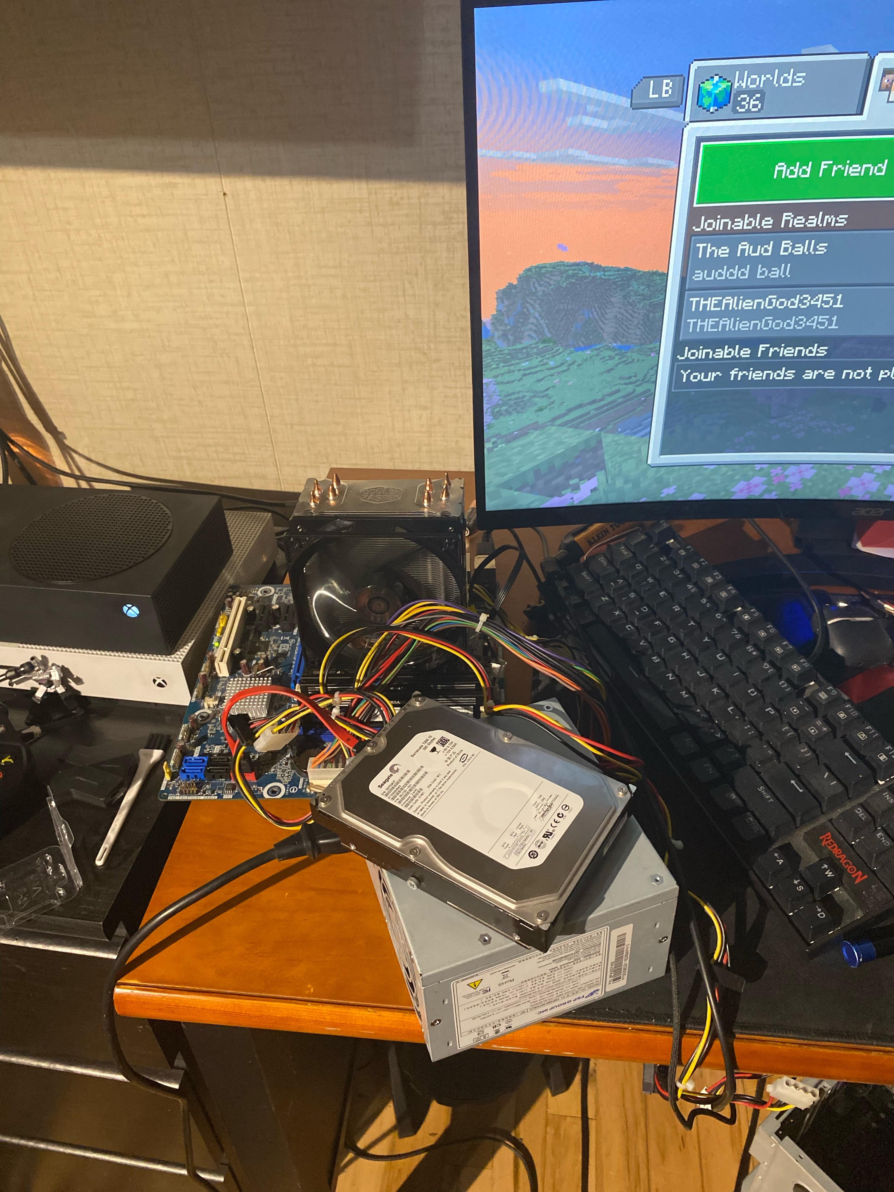 2 Different pcs black screened | Scrolller