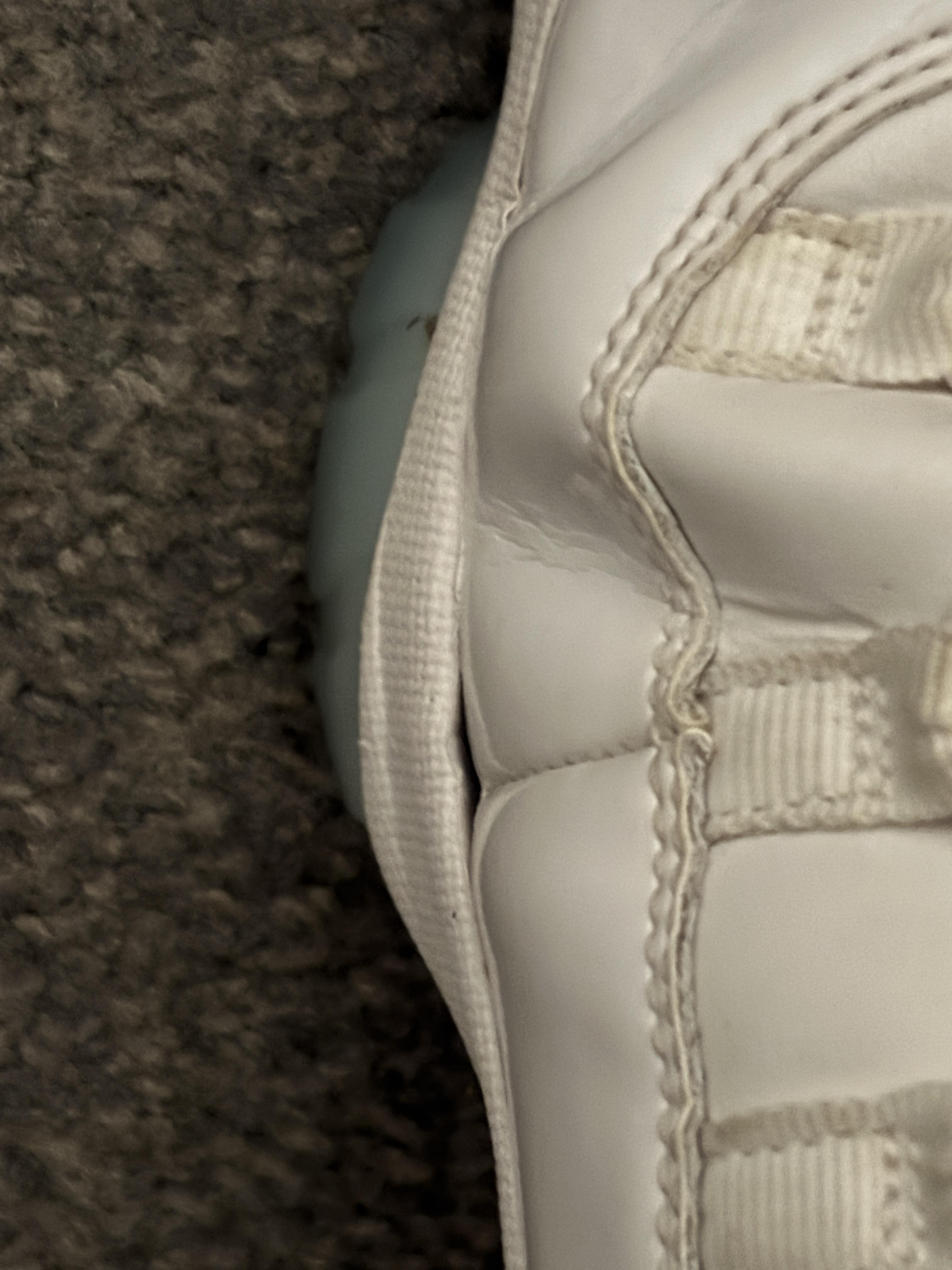 After 10 years they’ve finally started to peel | Scrolller