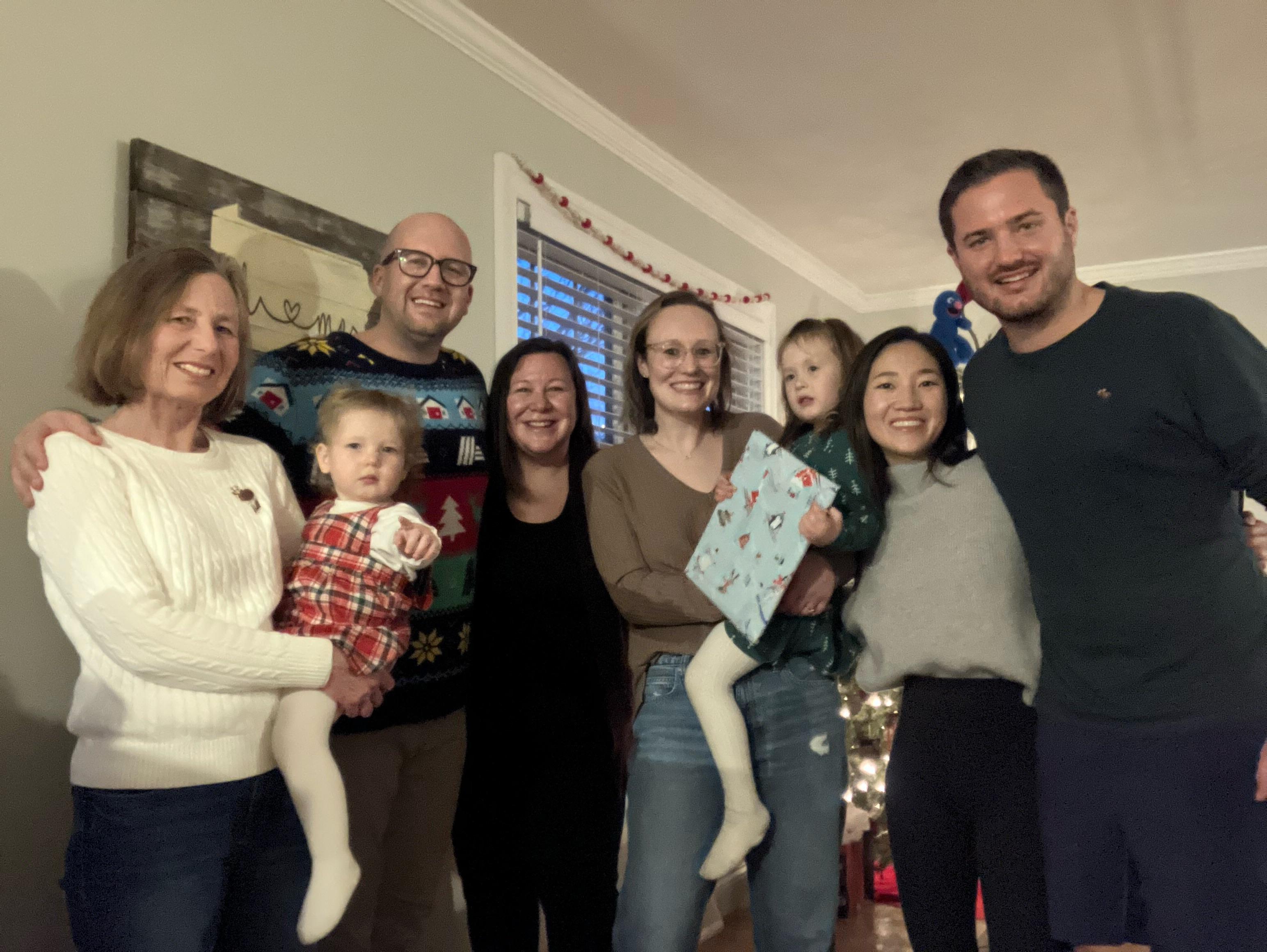 Please put children’s faces from first pic into the second. Thx! | Scrolller