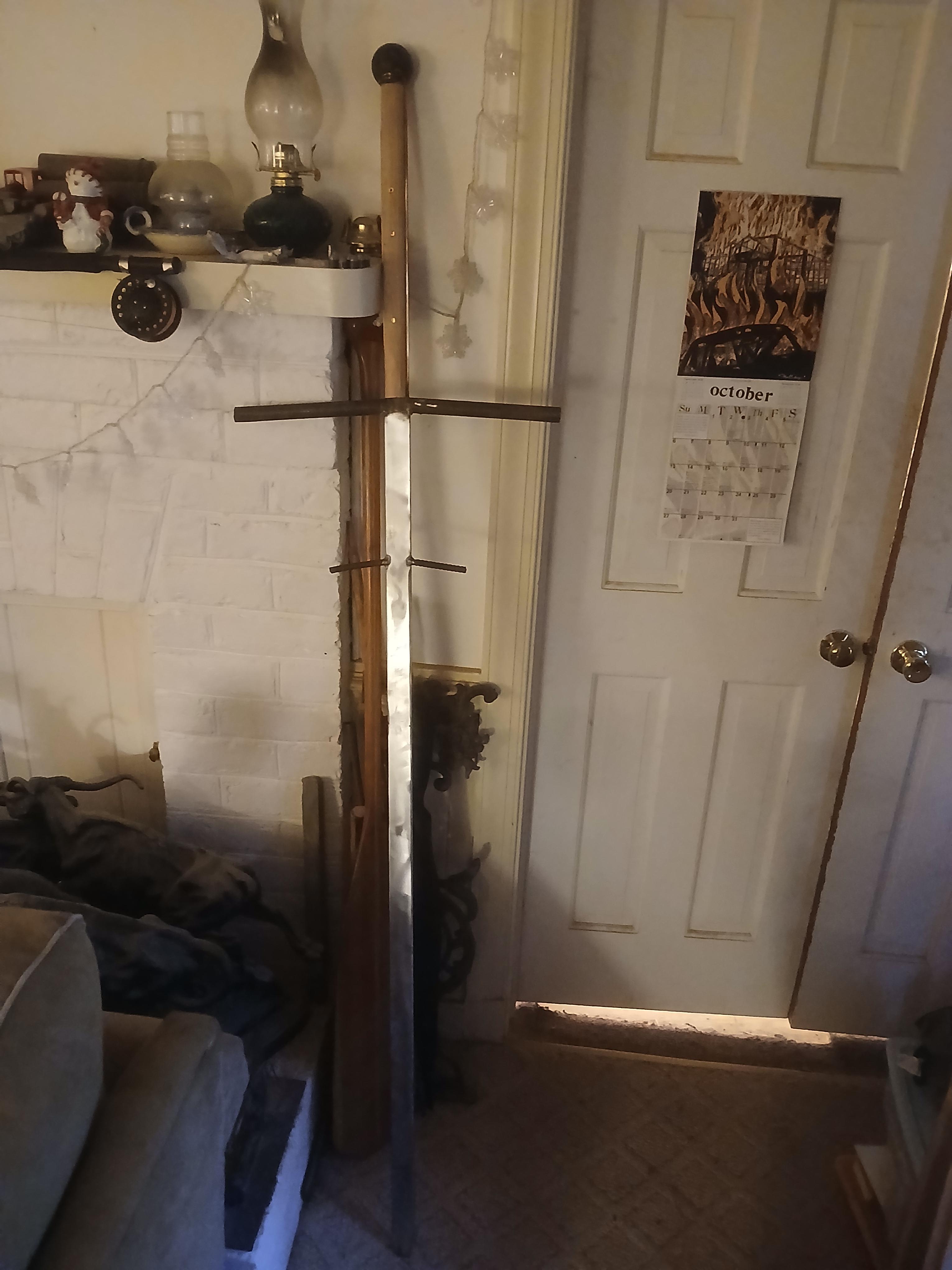 Ladies... I made a new sword | Scrolller