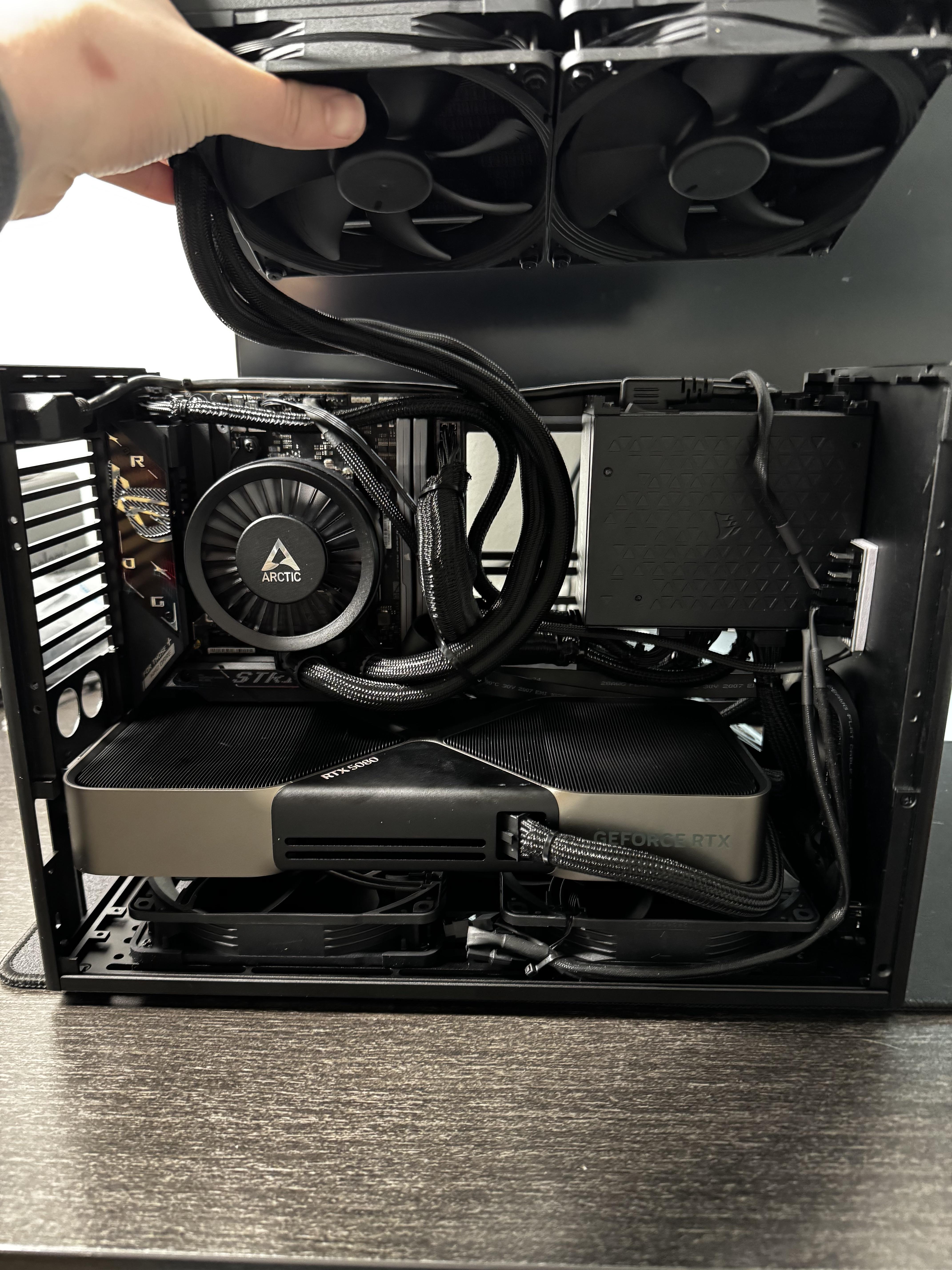 NCASE M2 Build | Scrolller