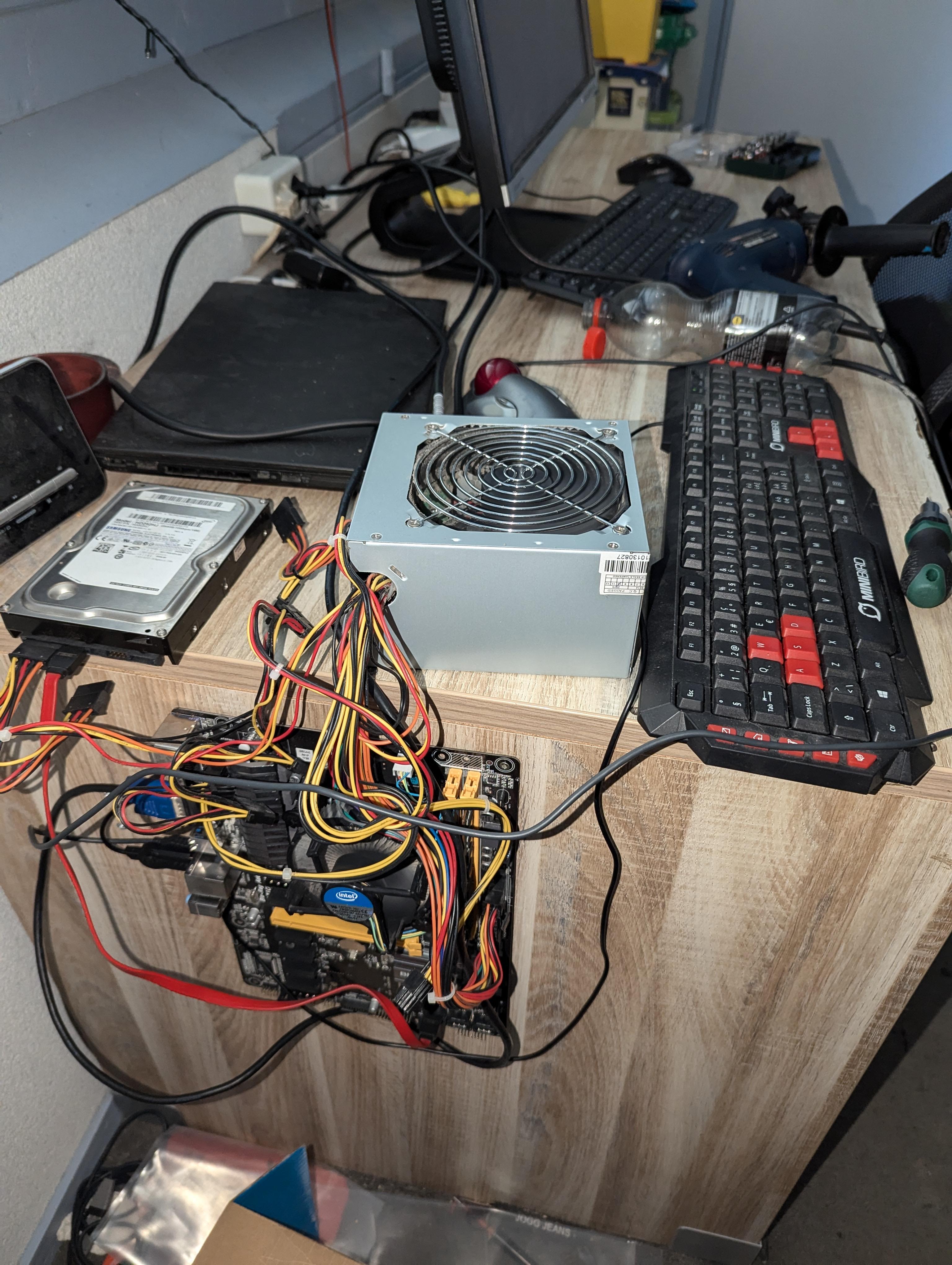 Rate my set up | Scrolller