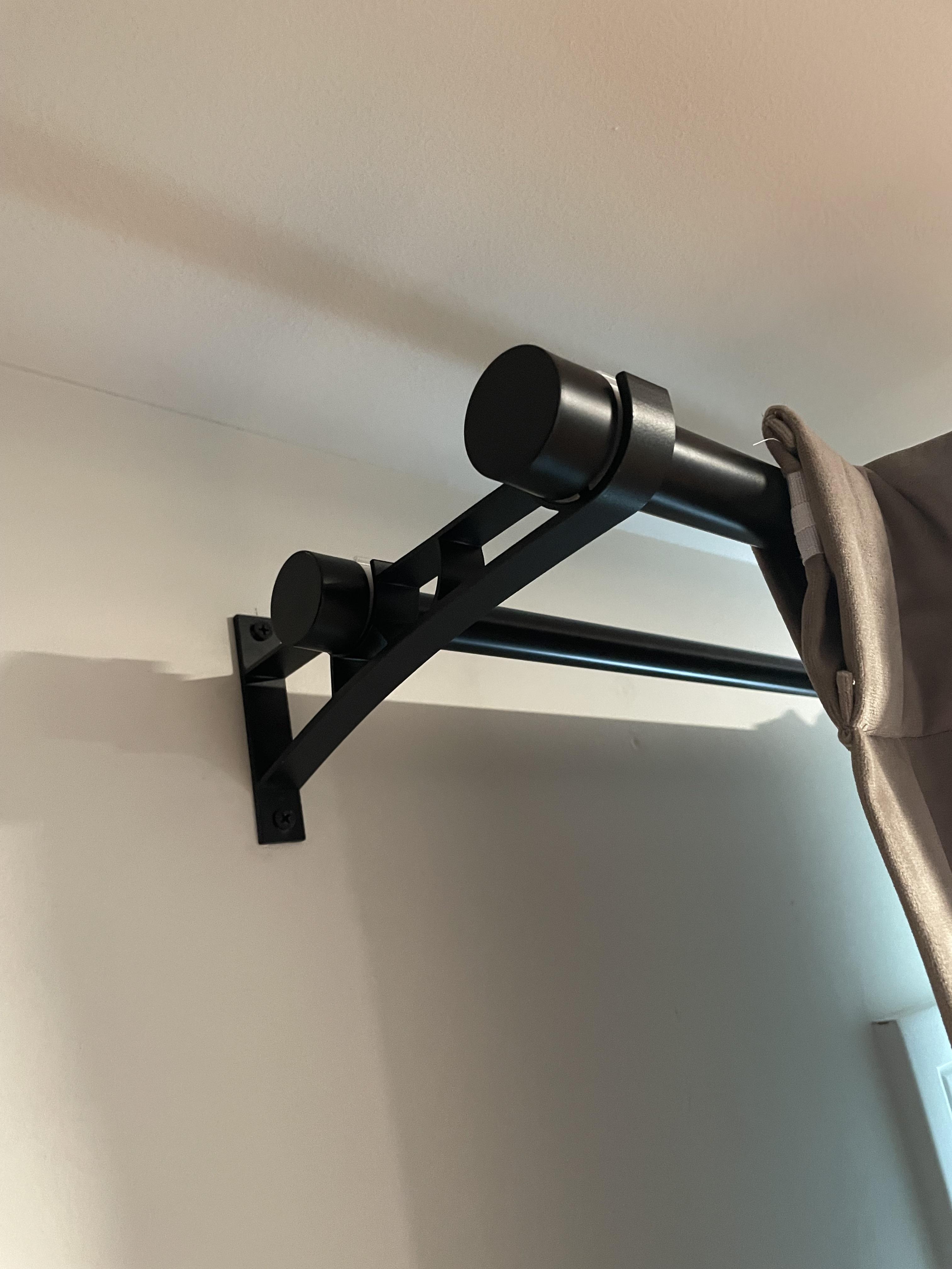 How to Better Secure Curtains Rods | Scrolller