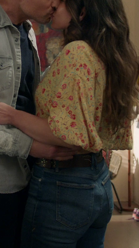 Melissa O'Neil (The Rookie) | Scrolller